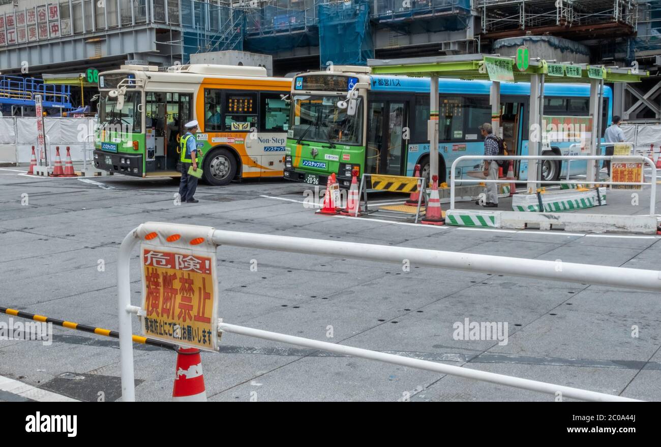 Toei public bus at Shibuya station, Tokyo, Japan Stock Photo - Alamy