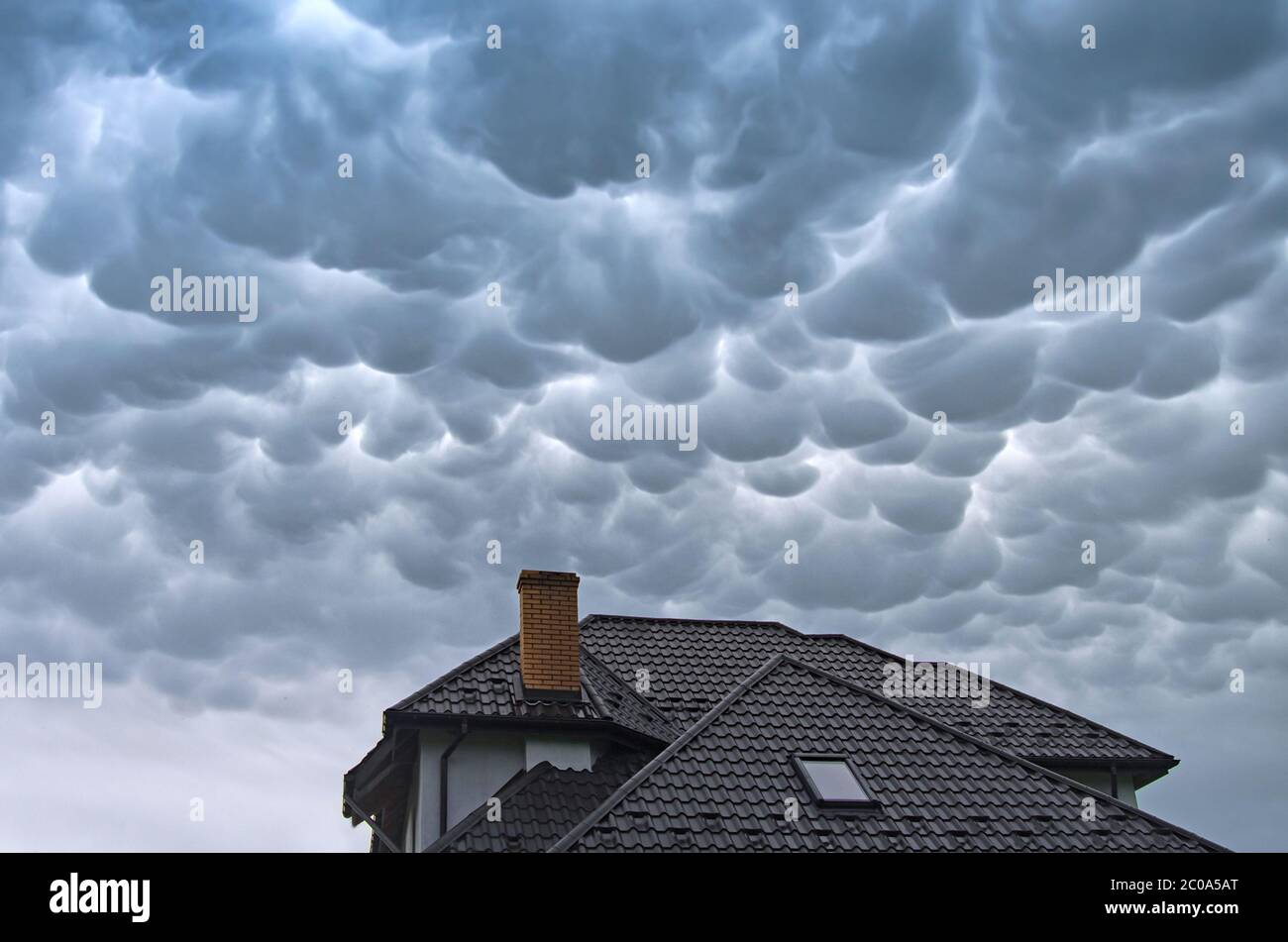 Menacing house hi-res stock photography and images - Alamy
