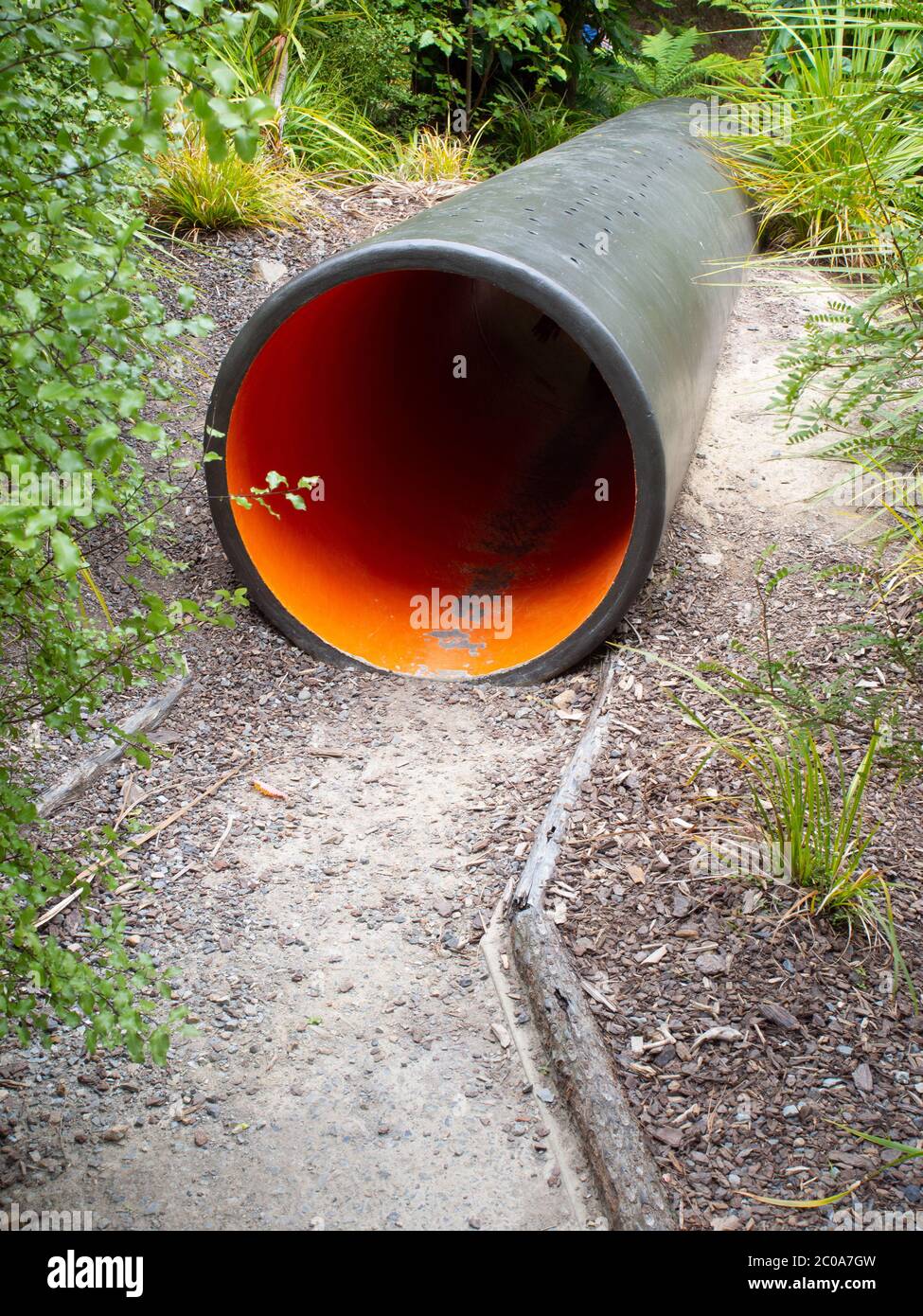 Round large pipe hi-res stock photography and images - Alamy