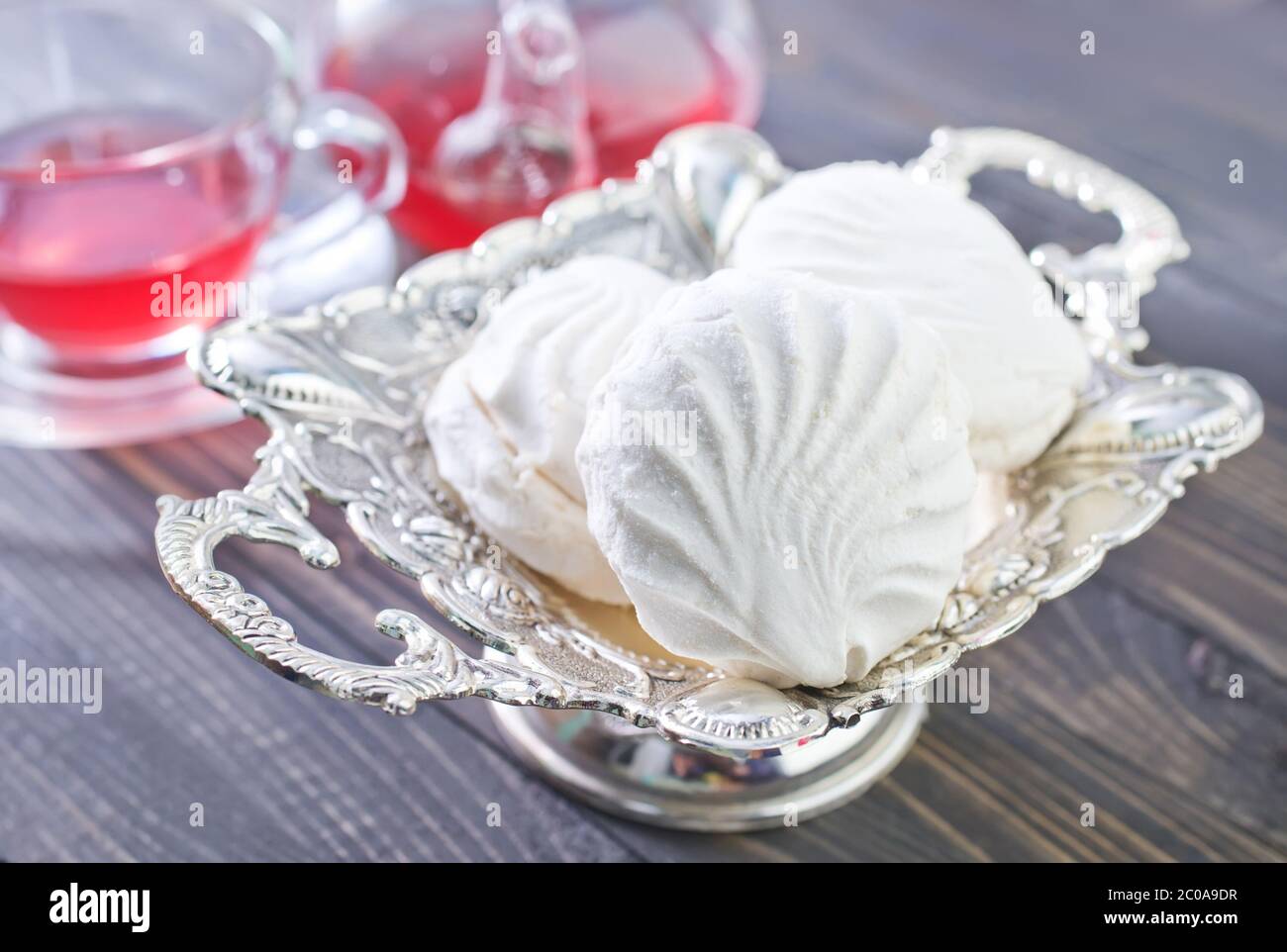 Apple meringue cakes hi-res stock photography and images - Alamy