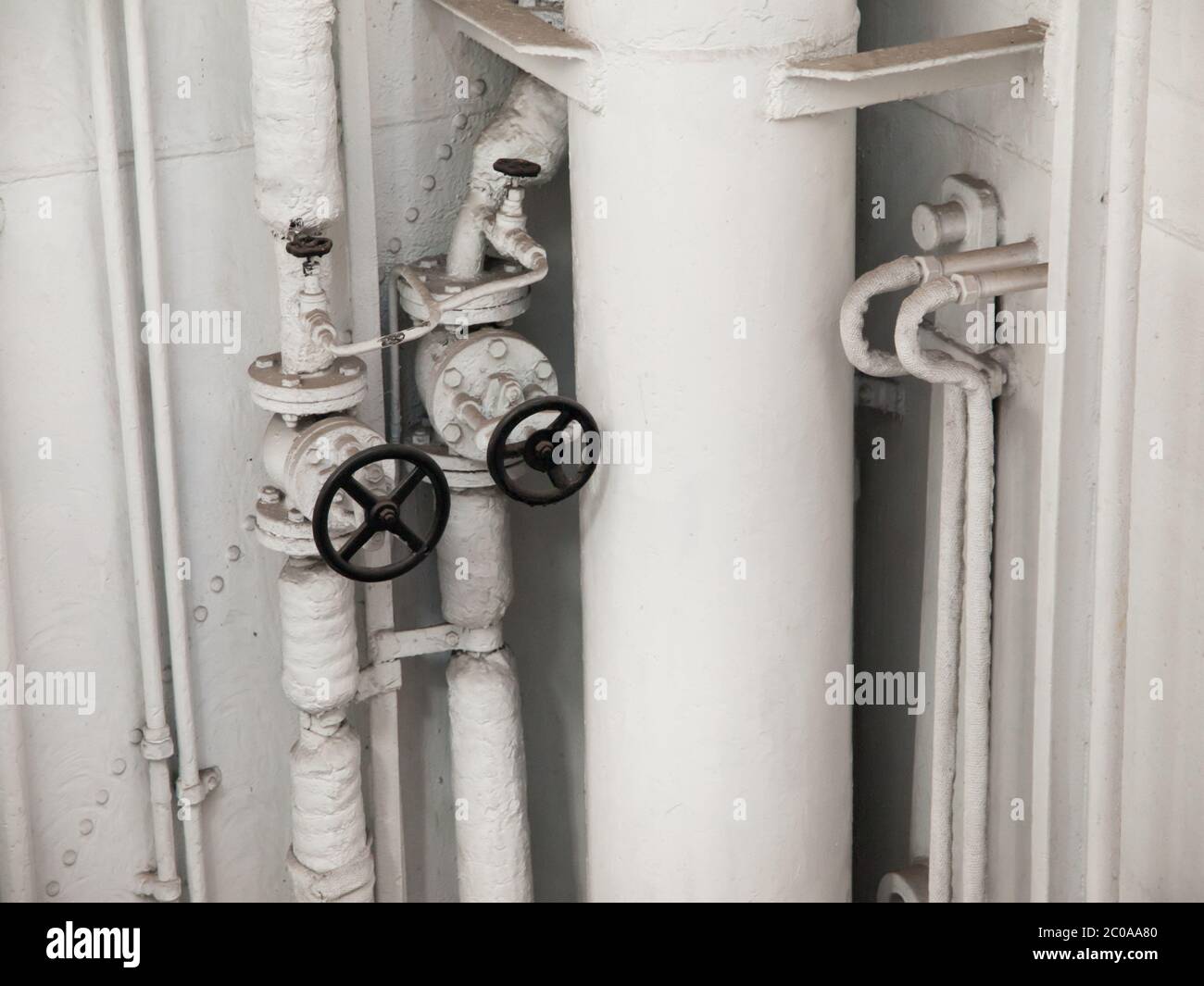 Natural gas pipe and valves hi-res stock photography and images - Alamy