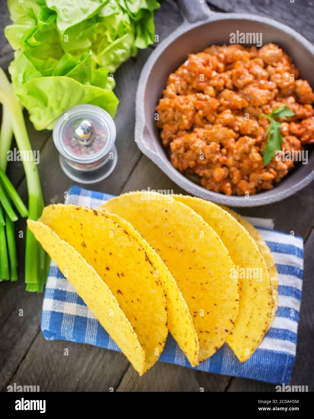 ingredients for taco Stock Photo - Alamy