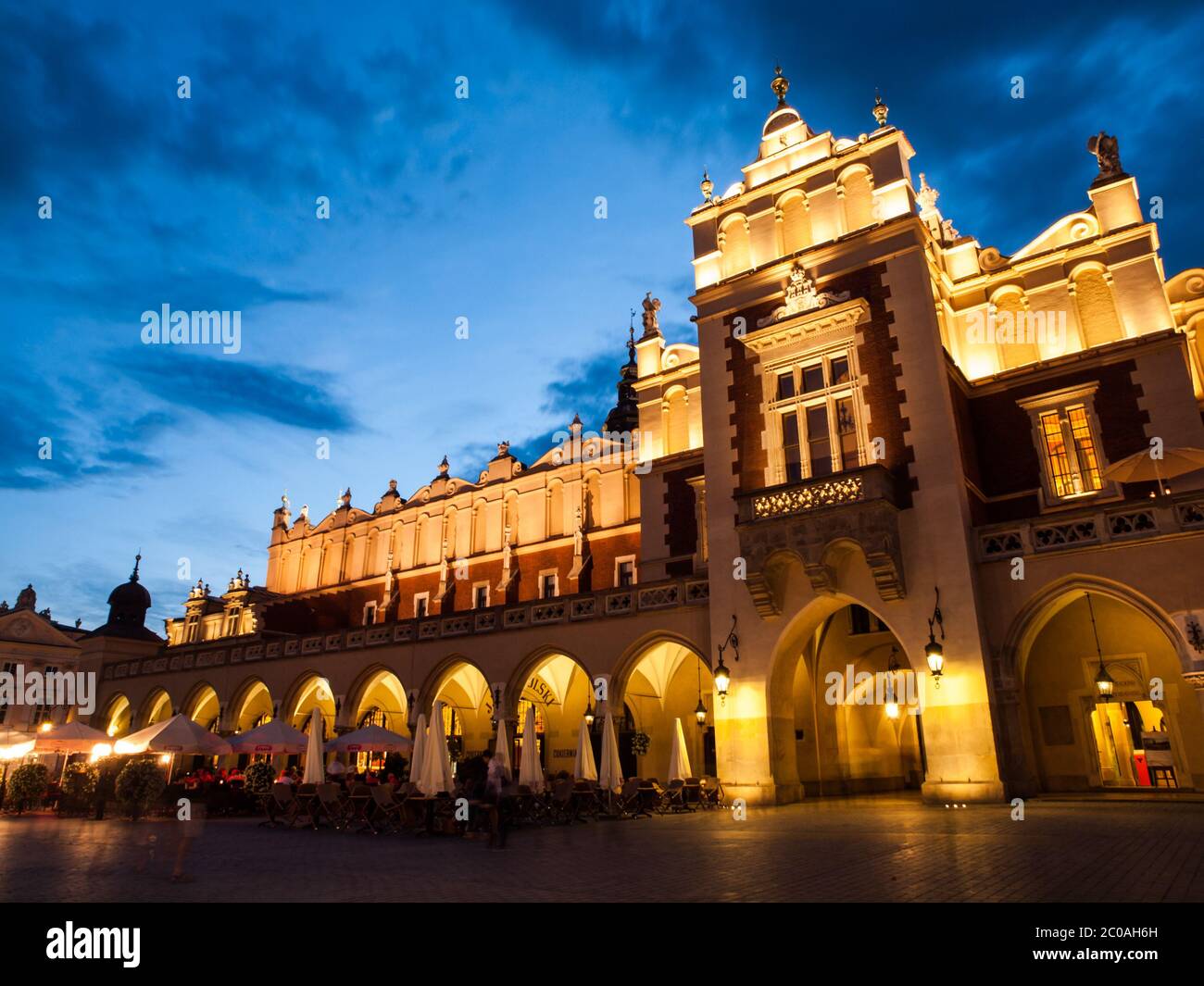 Krakow square hi-res stock photography and images - Alamy
