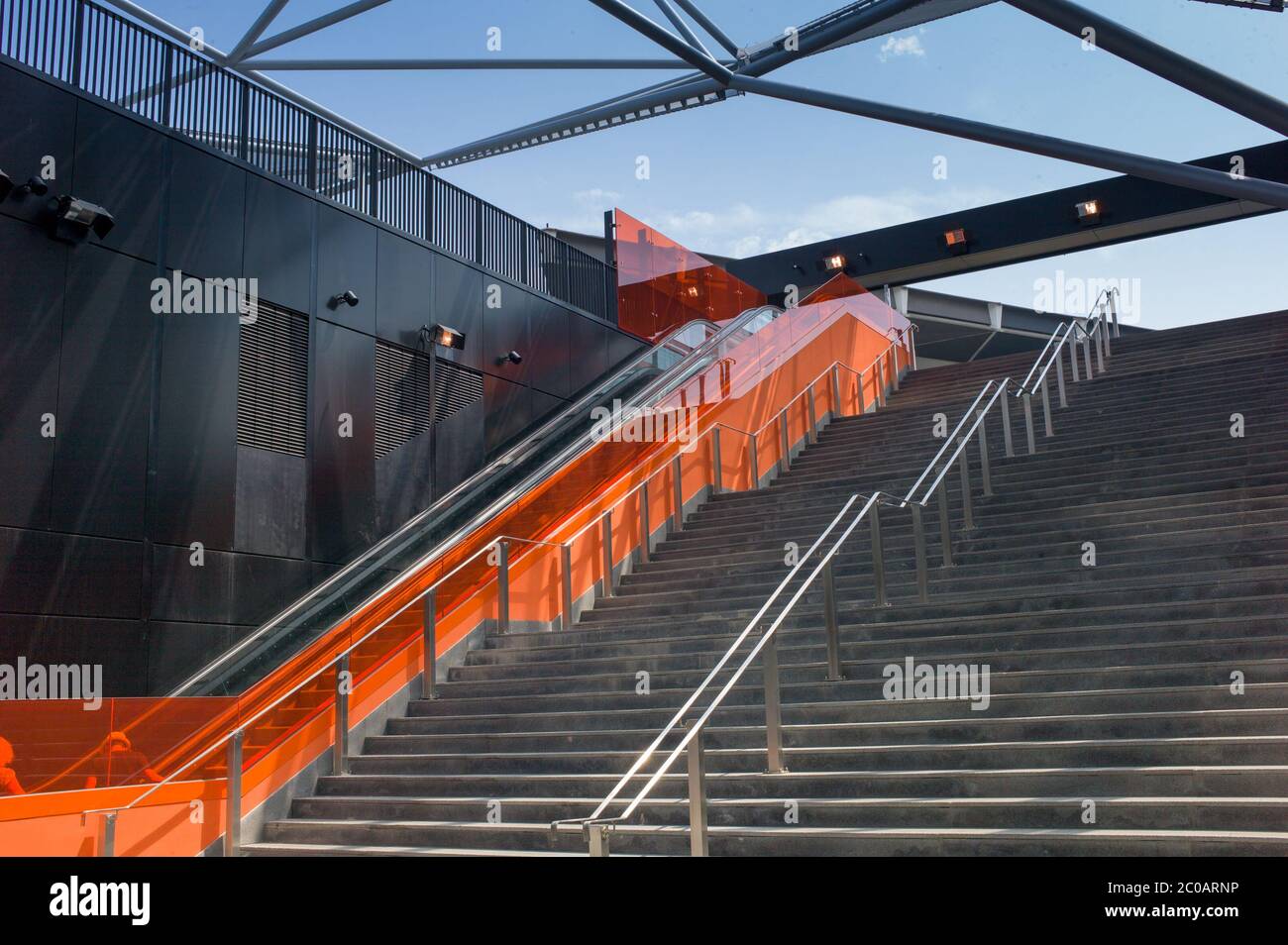 Metro garibaldi hi-res stock photography and images - Alamy