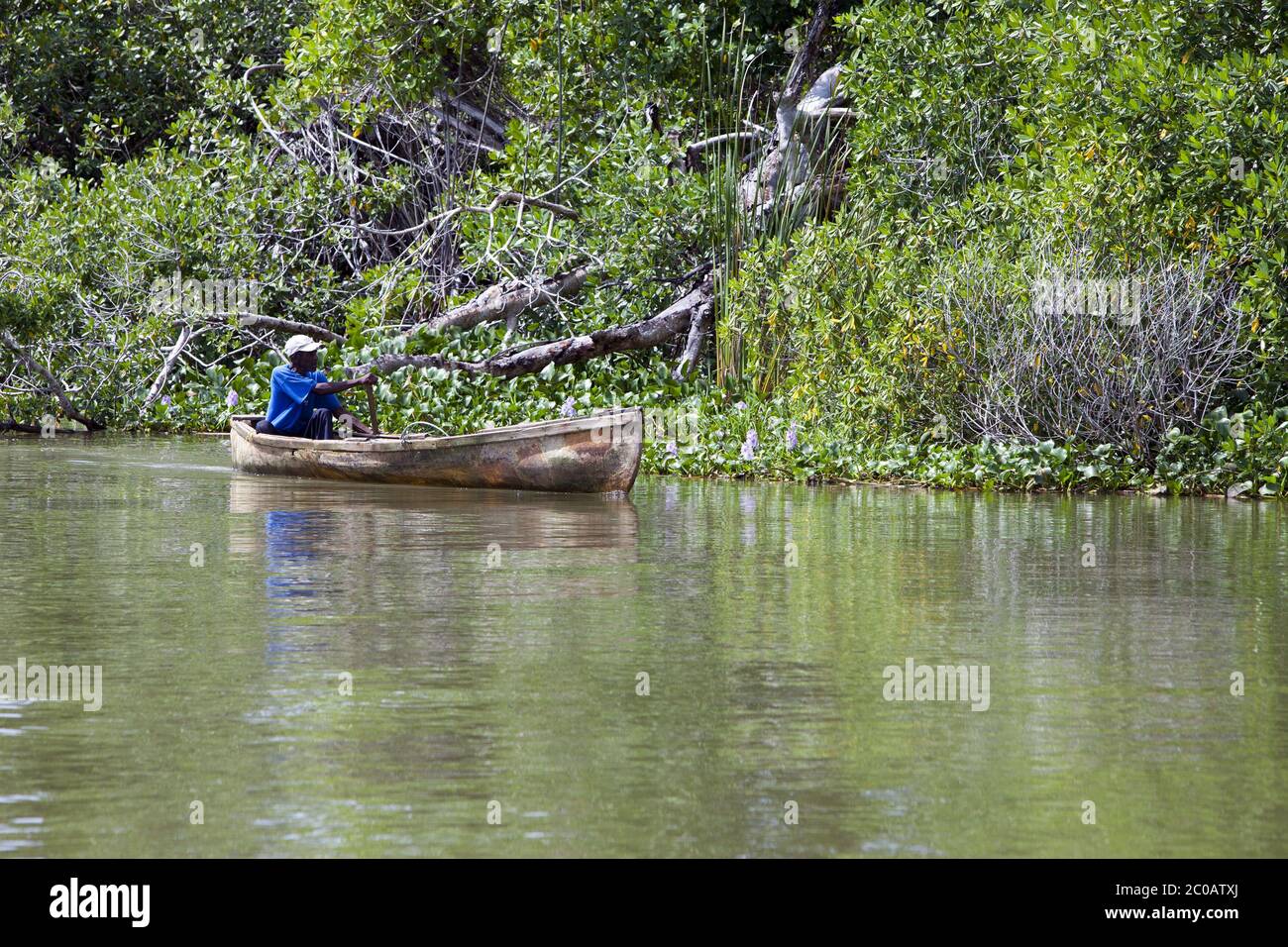 Fisherman in boat catches hi-res stock photography and images - Alamy