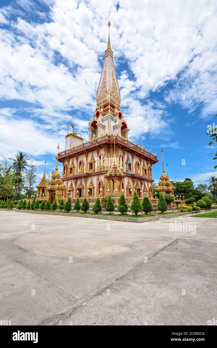 The temple wat chalong hi-res stock photography and images - Alamy