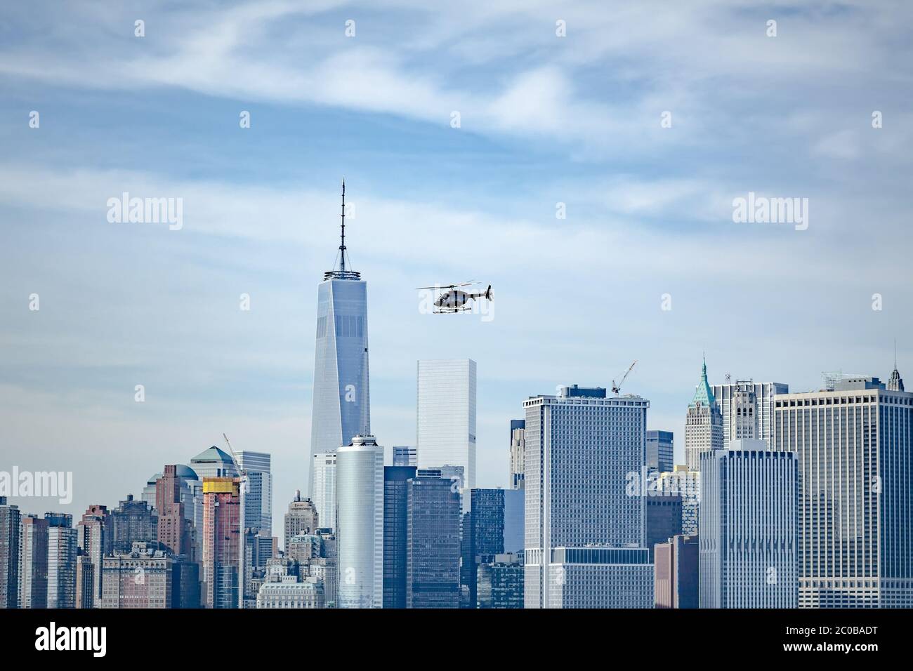 Helicopter high rise hi-res stock photography and images - Alamy