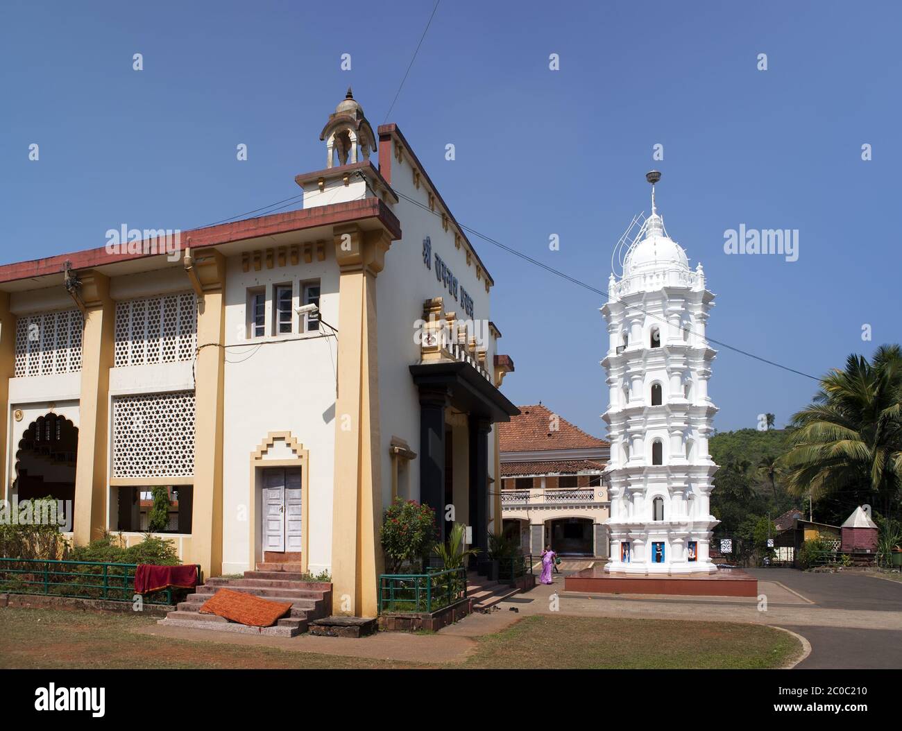 Small hindu temple hi-res stock photography and images - Alamy