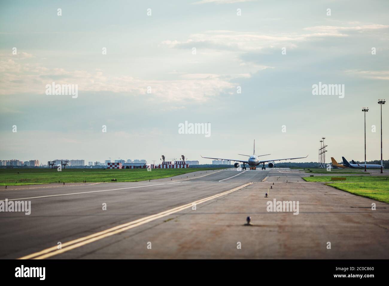 Taxing jet hi-res stock photography and images - Alamy