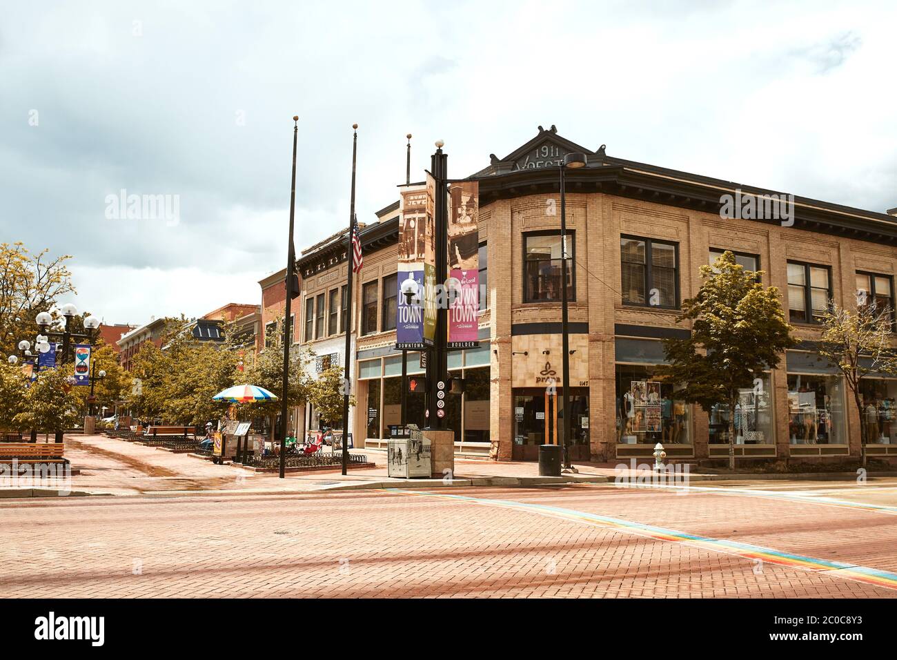 Boulder, Colorado - May 27th, 2020: Shops, businesses and restaurants ...