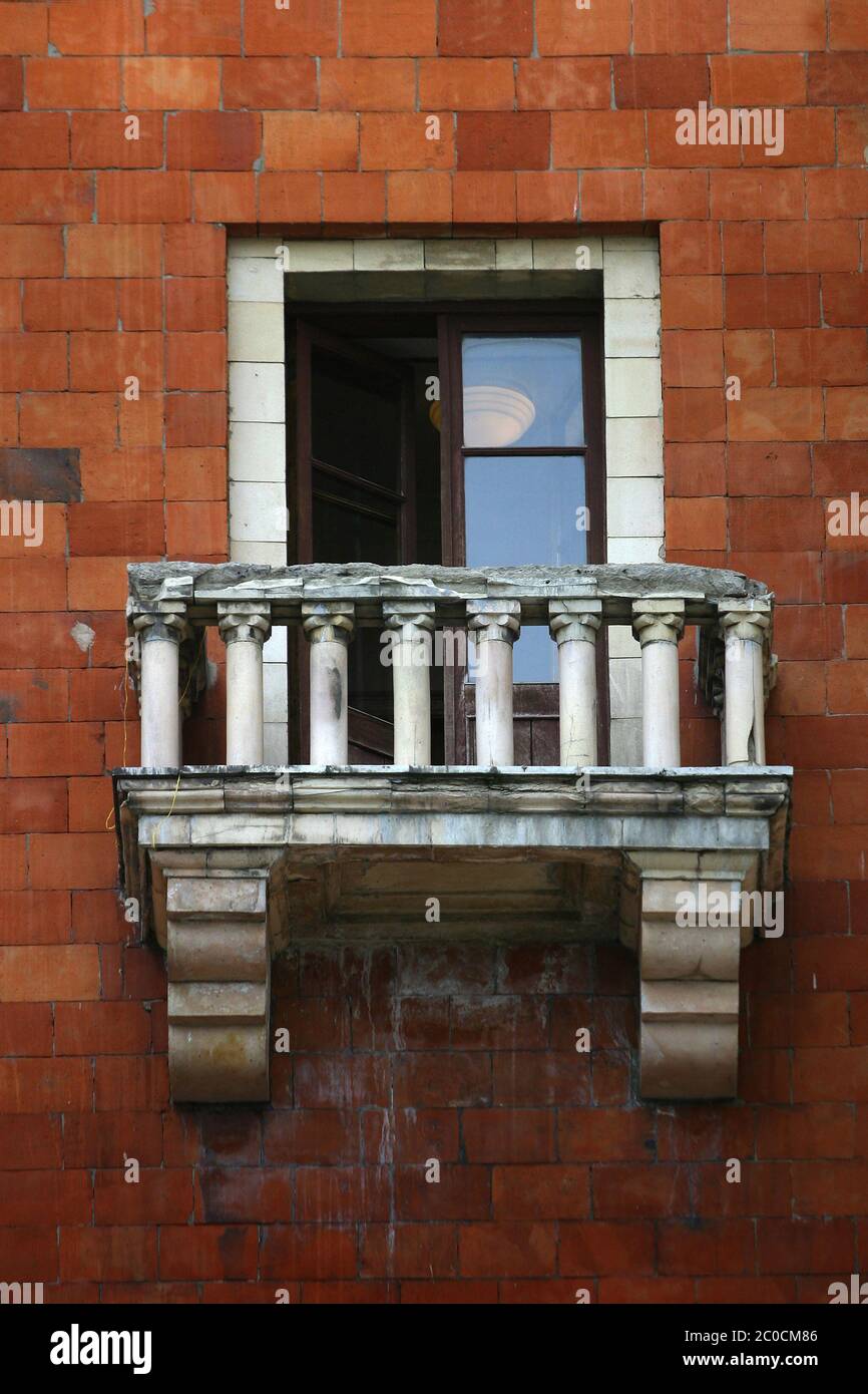 Old balcony hi-res stock photography and images - Alamy