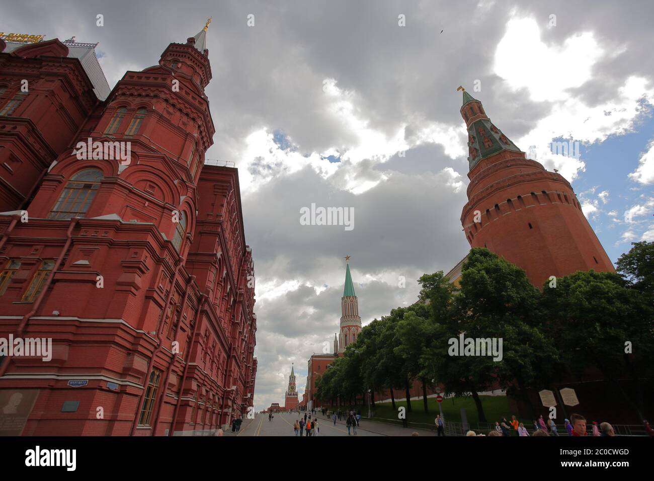 History museum and Corner arsenal tower on the Red square in Moscow ...