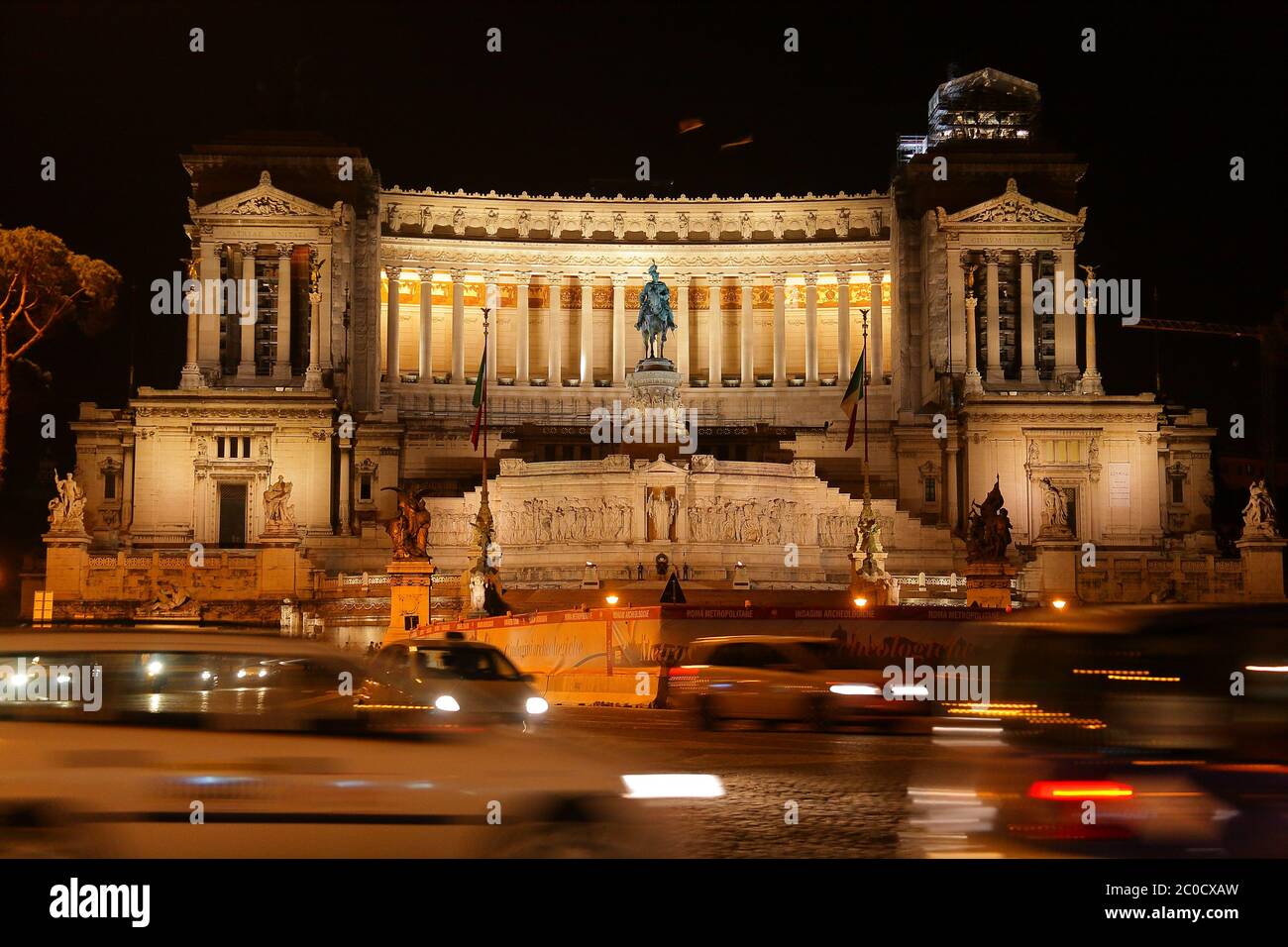 Victor Emmanuel II Monument in the center of Rome, illuminated at night ...