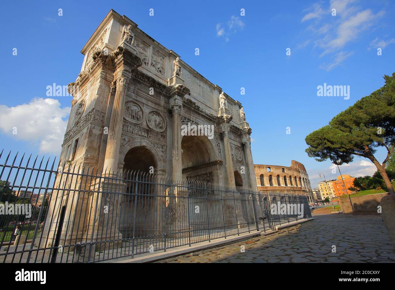 Arch of Constantine in Rome Stock Photo - Alamy