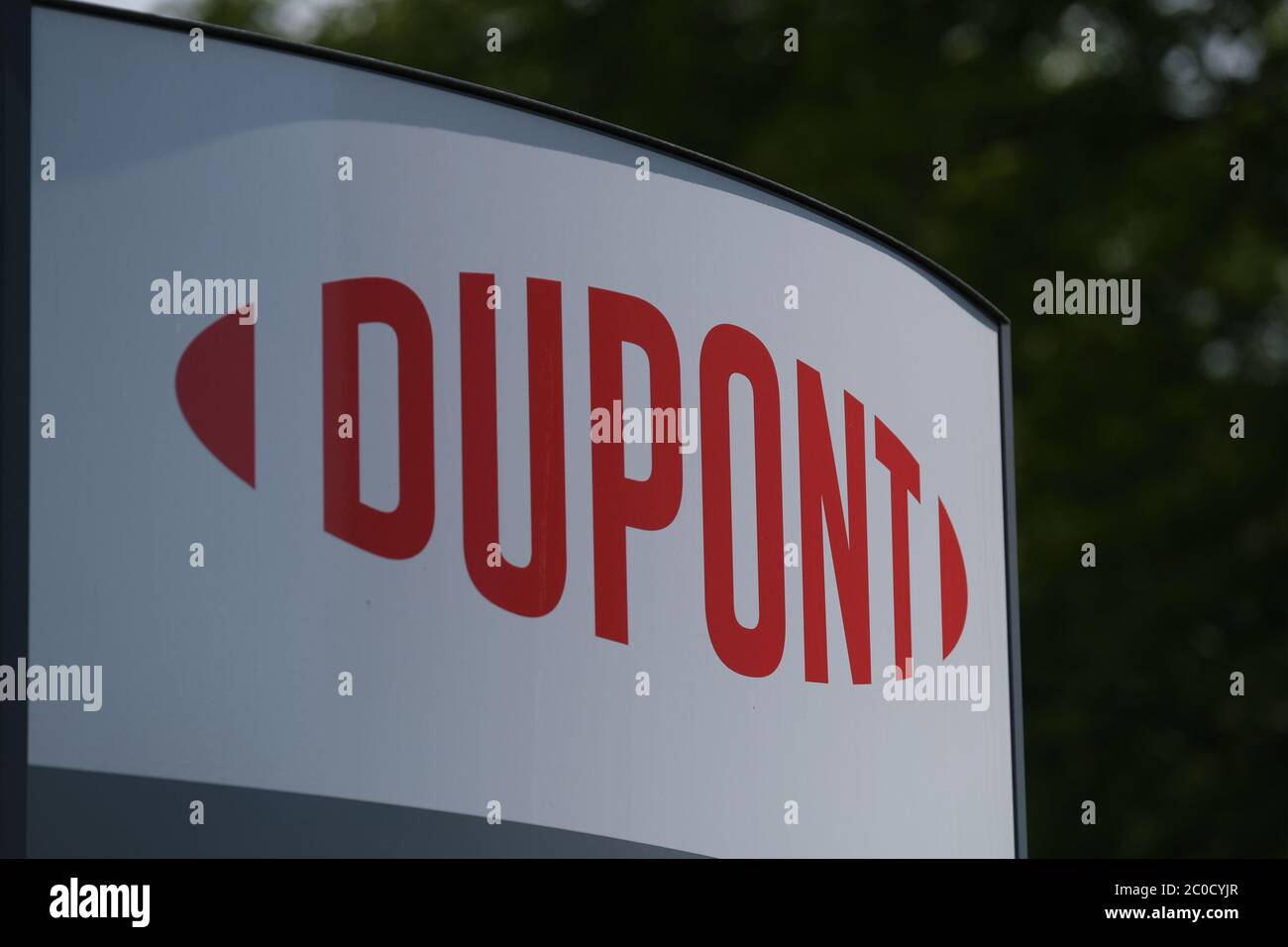 Dupont logo hi-res stock photography and images - Alamy