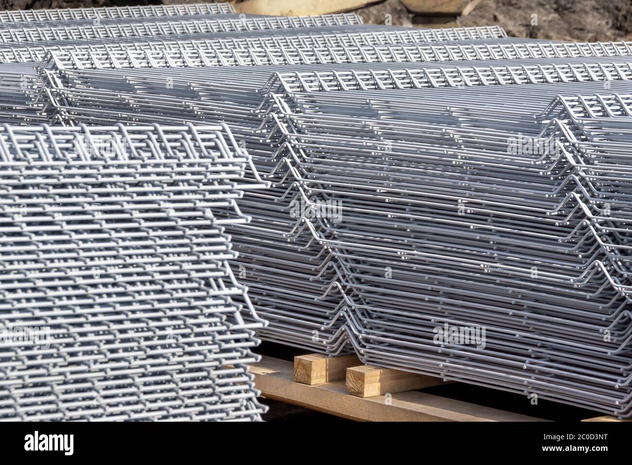 Triangular Bending Fence Wire Mesh Stock Photo - Alamy