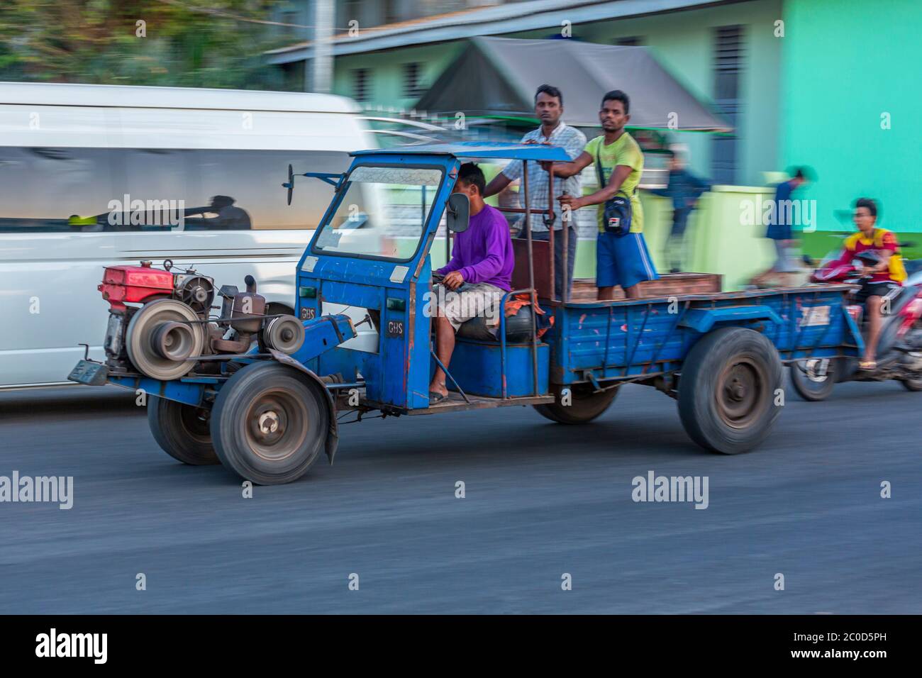 Local products of burmese hi-res stock photography and images - Alamy