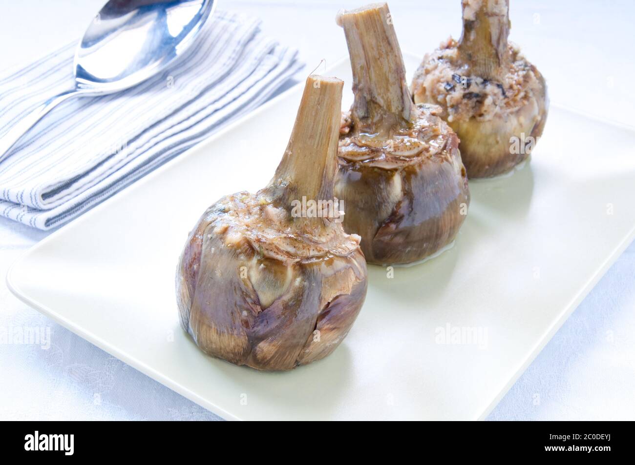 Artichokestuffedartichokesf hi-res stock photography and images - Alamy