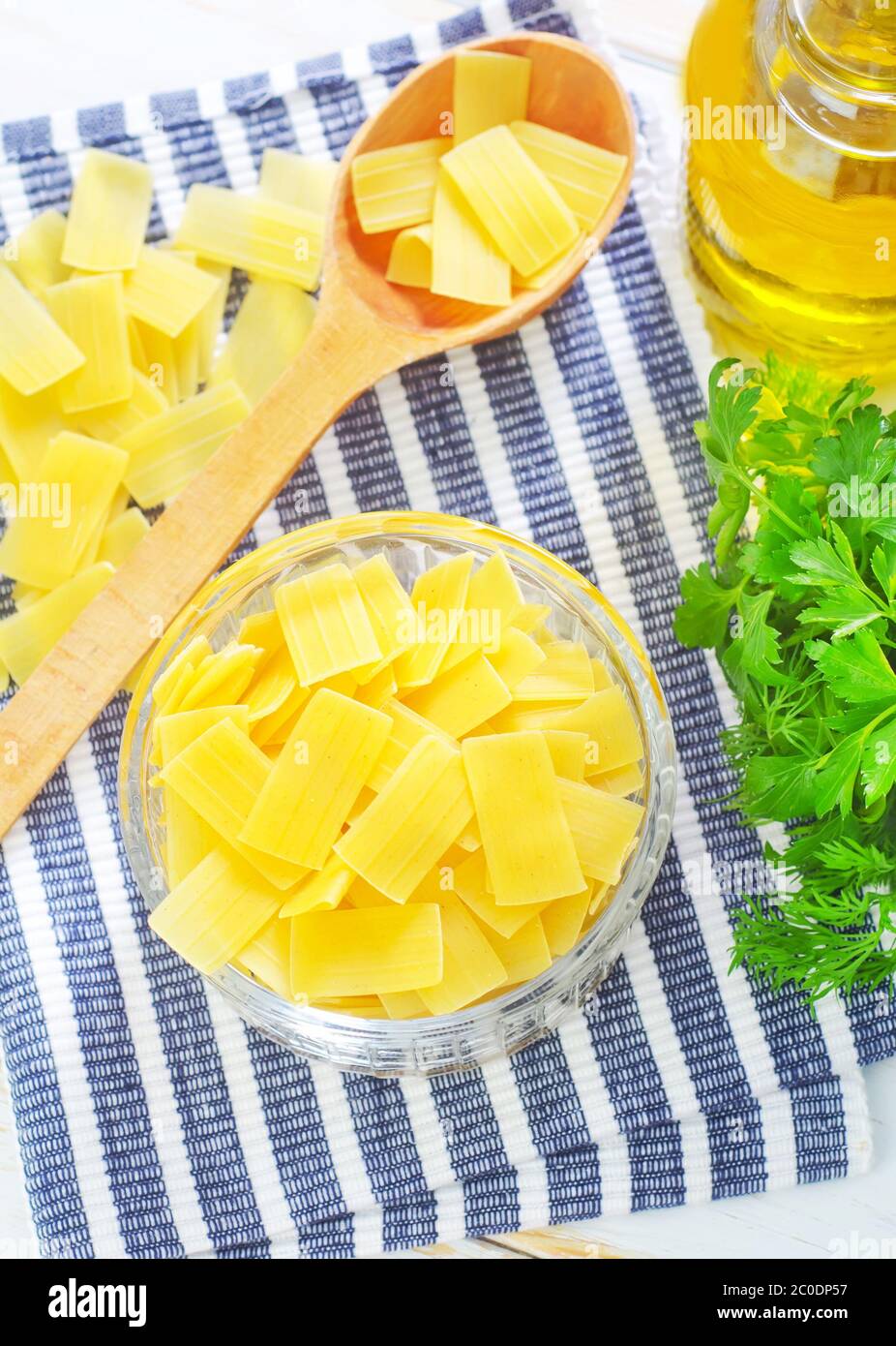 Sack full macaroni pasta hi-res stock photography and images - Alamy