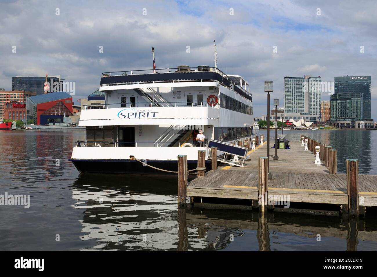 Tour Boat in the Inner Harbor, Baltimore, Maryland, USA Stock Photo - Alamy