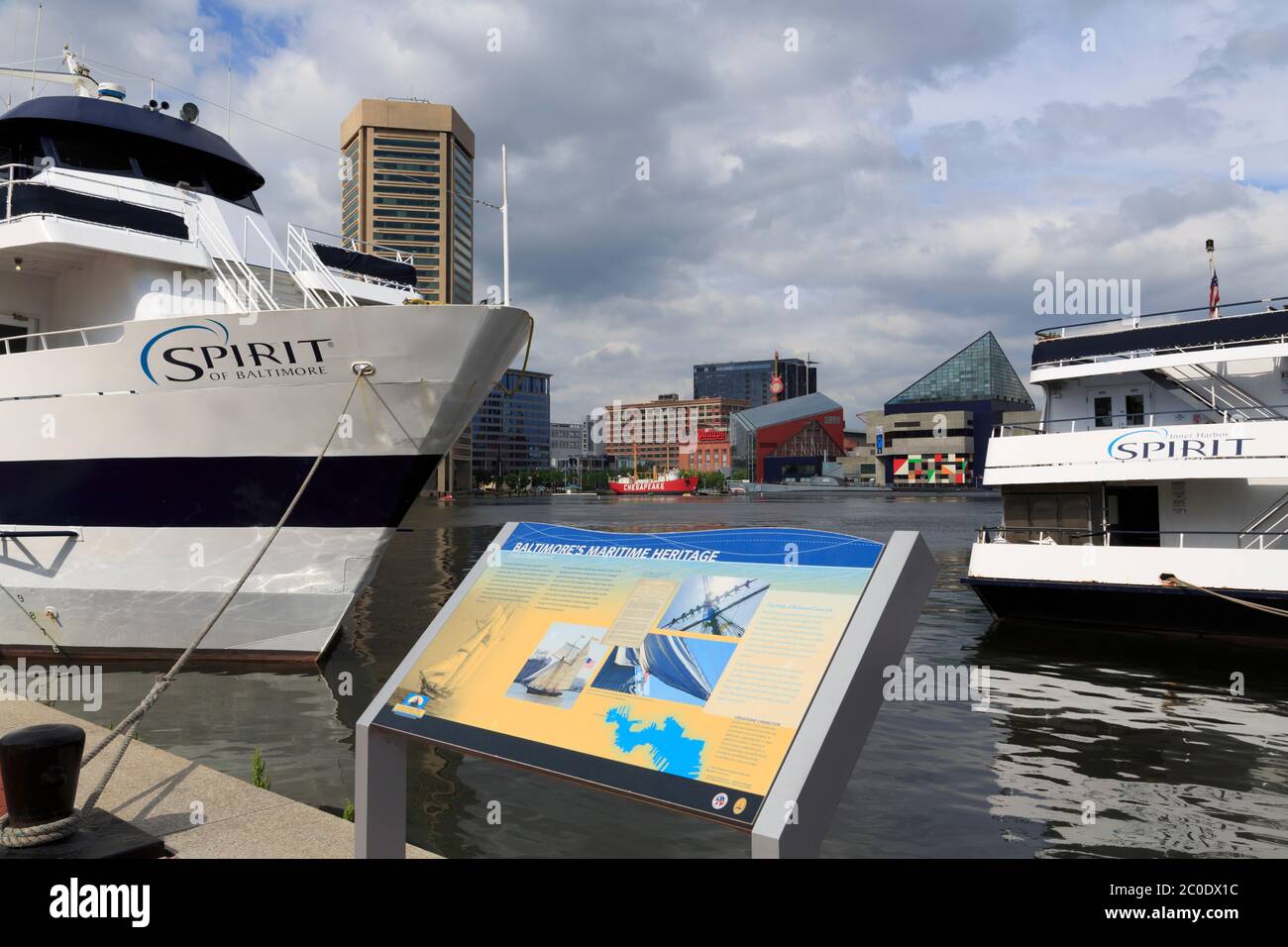 Baltimore boat tour hi-res stock photography and images - Alamy