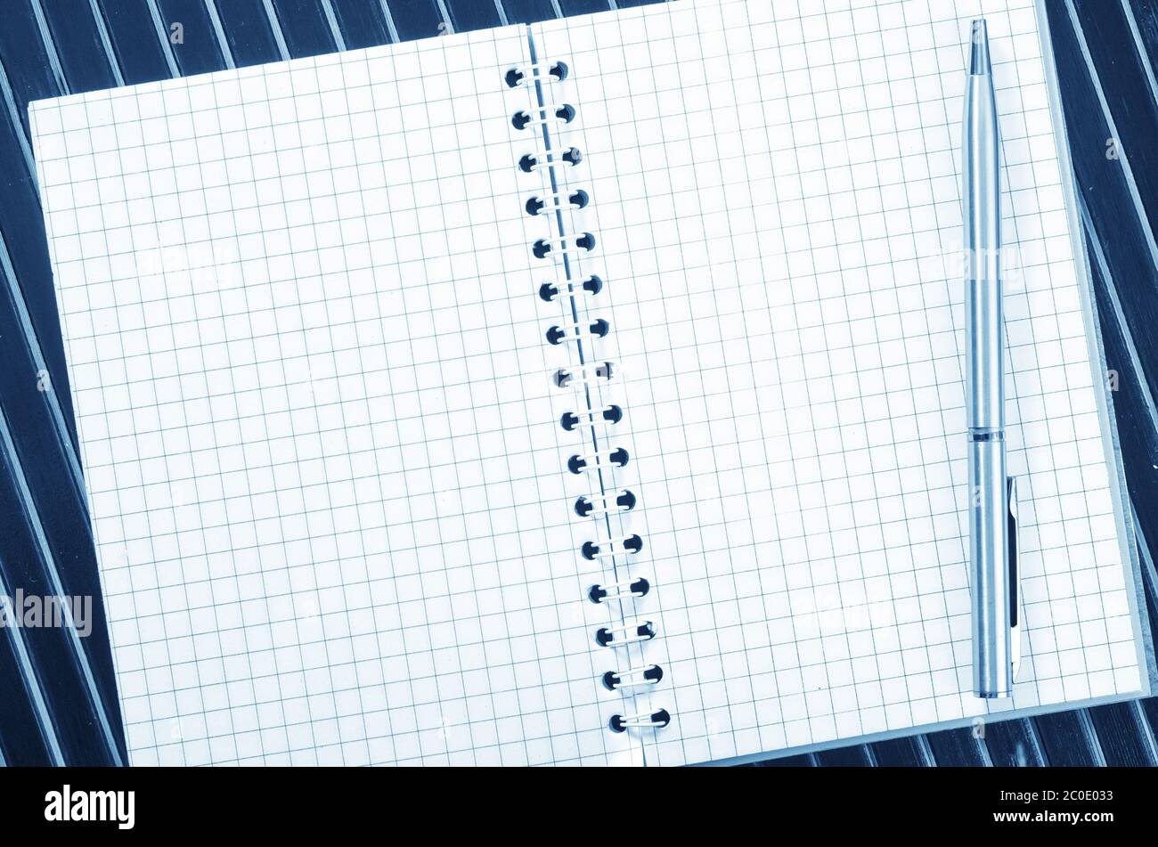 note and pen Stock Photo - Alamy