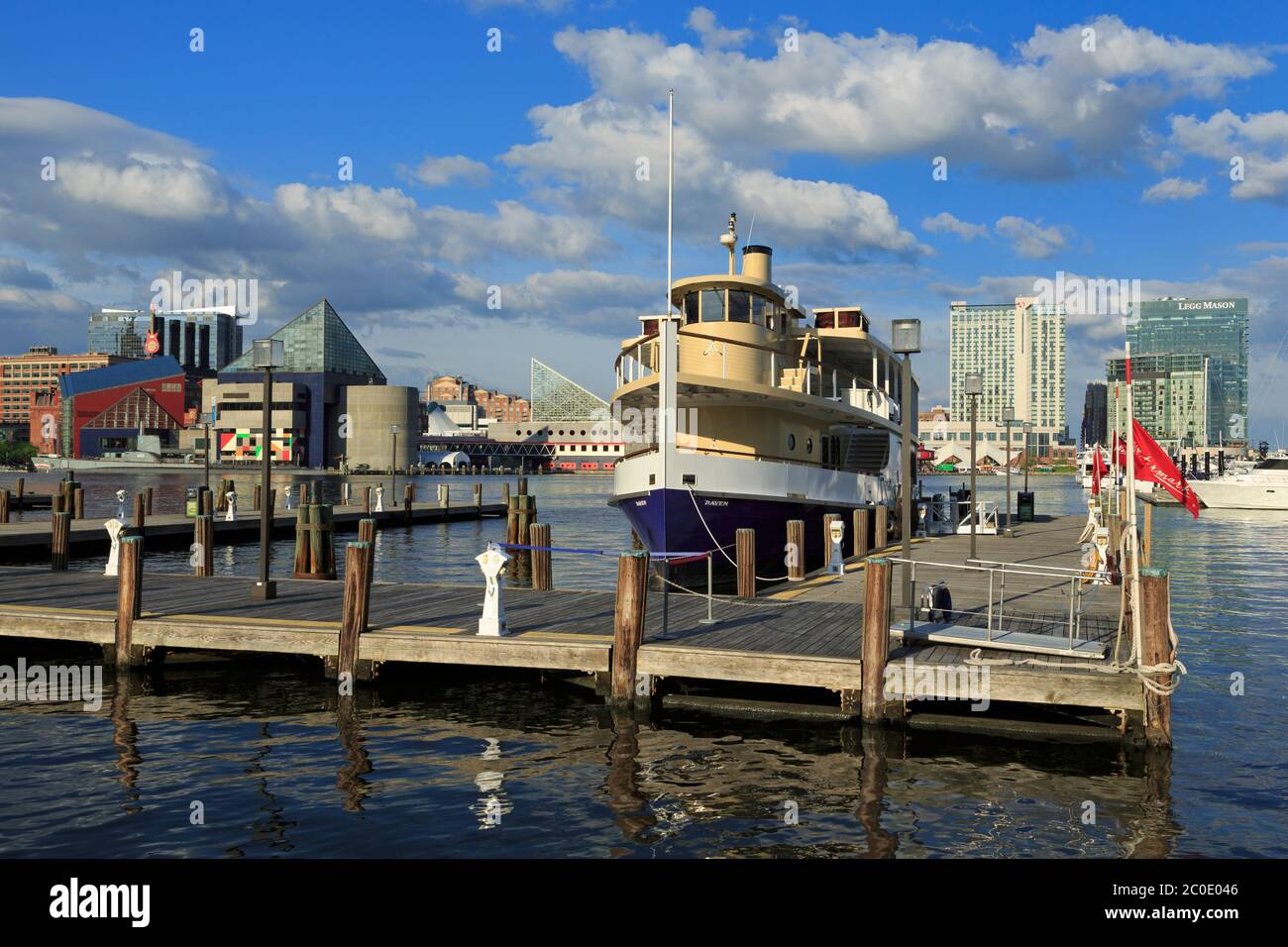 Tour Boat in the Inner Harbor, Baltimore, Maryland, USA Stock Photo - Alamy