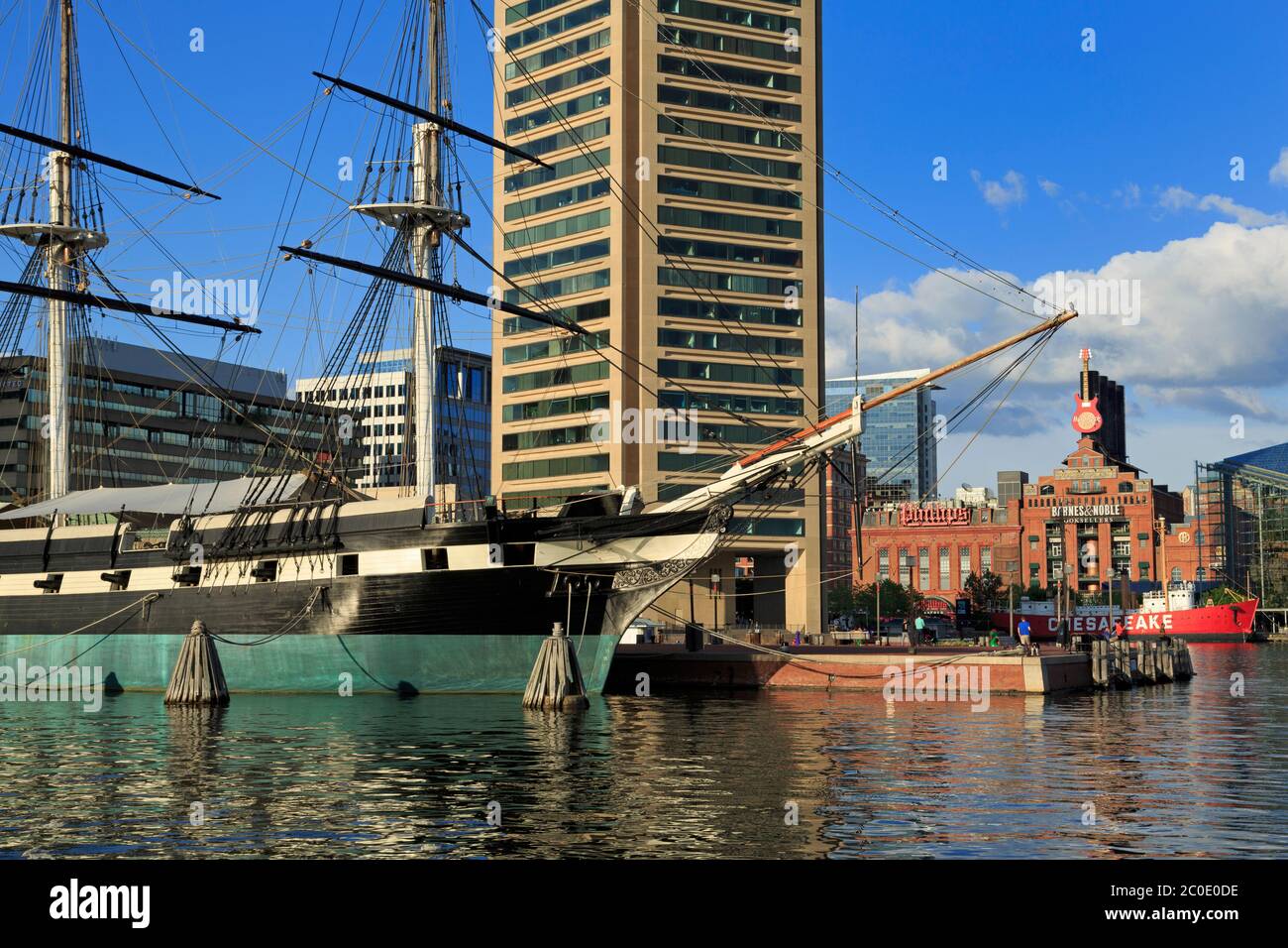 Uss constellation baltimore hi-res stock photography and images - Alamy