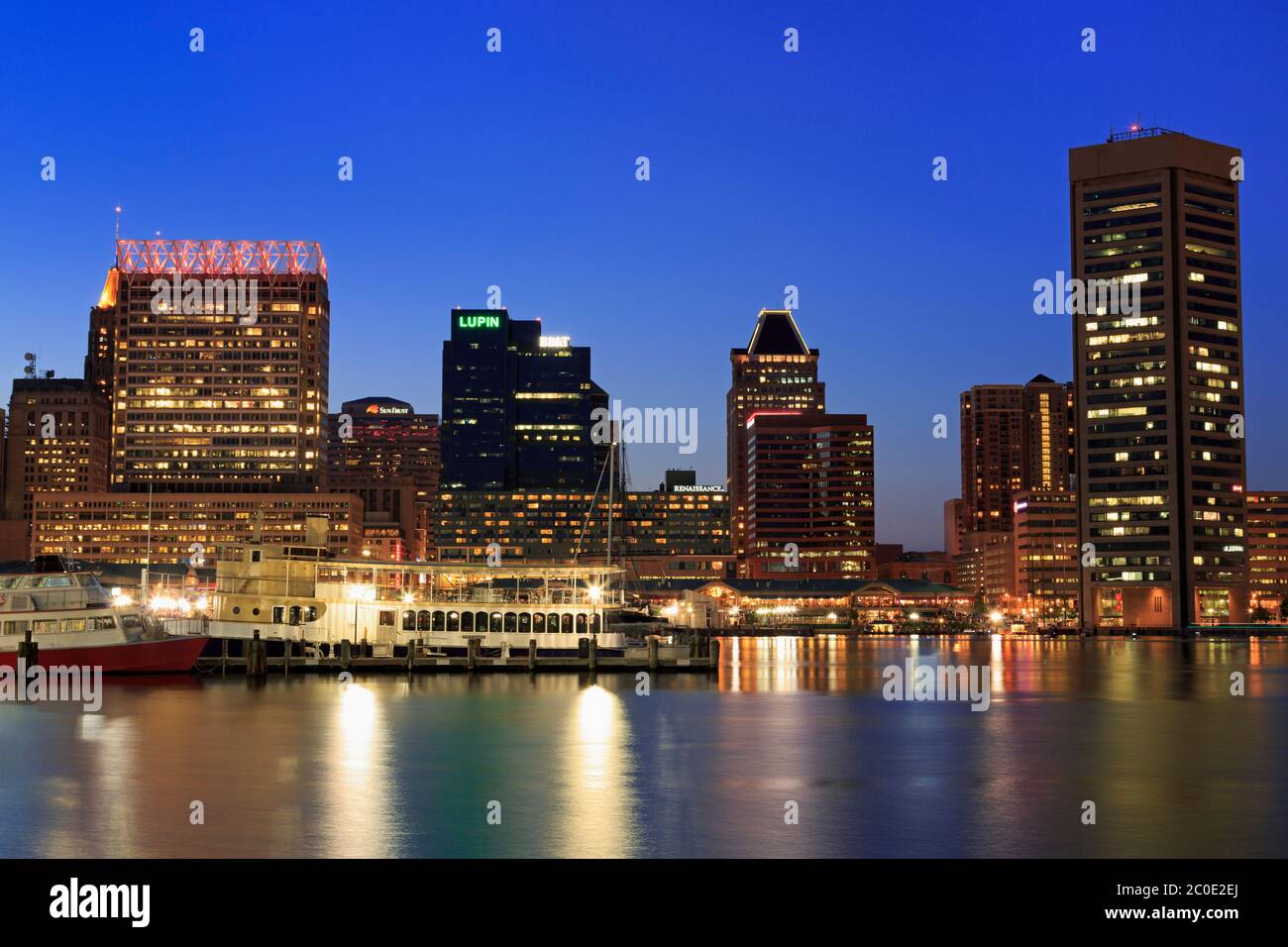 Inner harbor skyline hi-res stock photography and images - Alamy