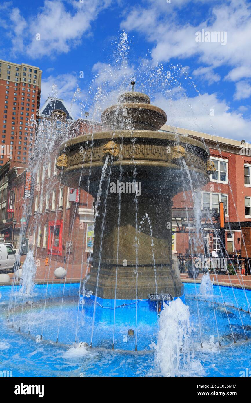 Fountain outside Port Discovery Children's Museum, Baltimore, Maryland ...