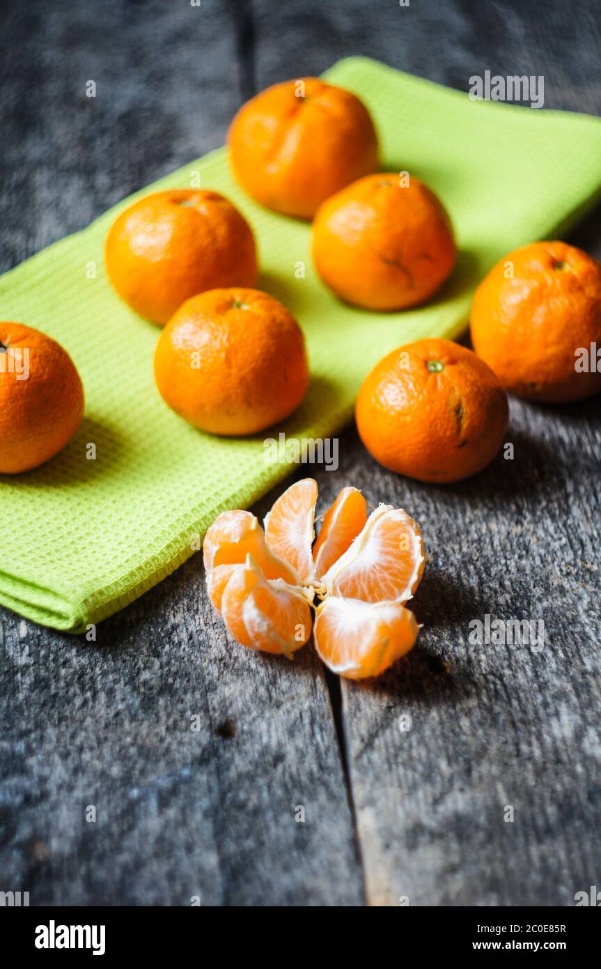 Ripe tangerine fruits Stock Photo - Alamy