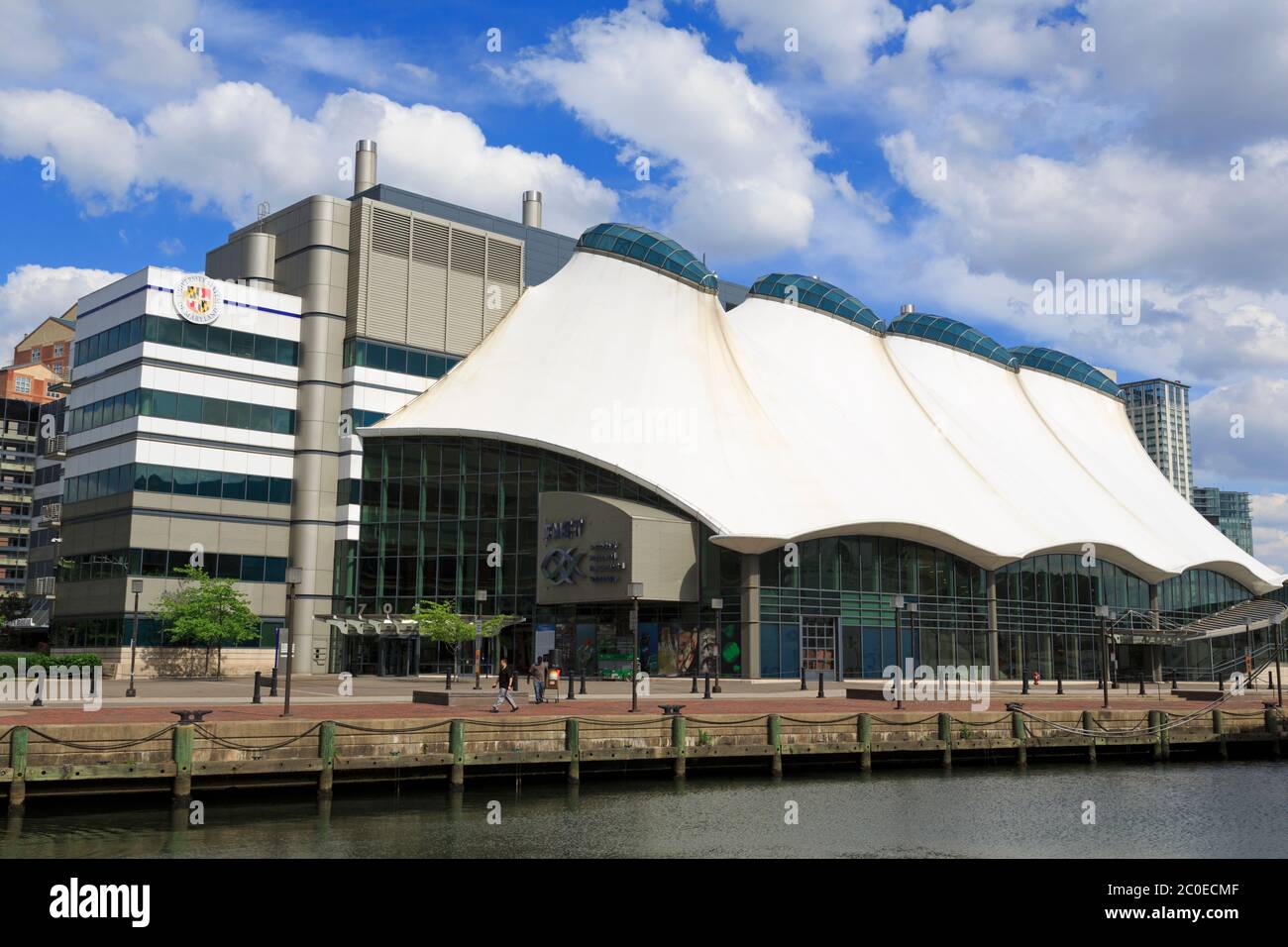 Columbus center hi-res stock photography and images - Alamy