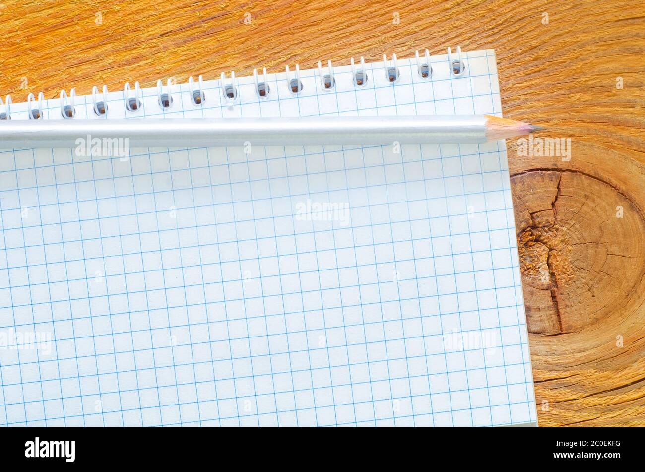 note and pencil Stock Photo - Alamy
