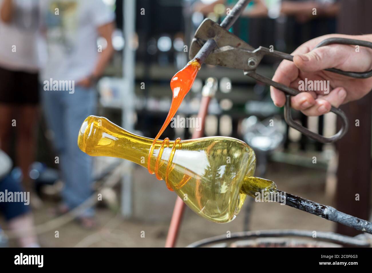 Glass production hi-res stock photography and images - Alamy