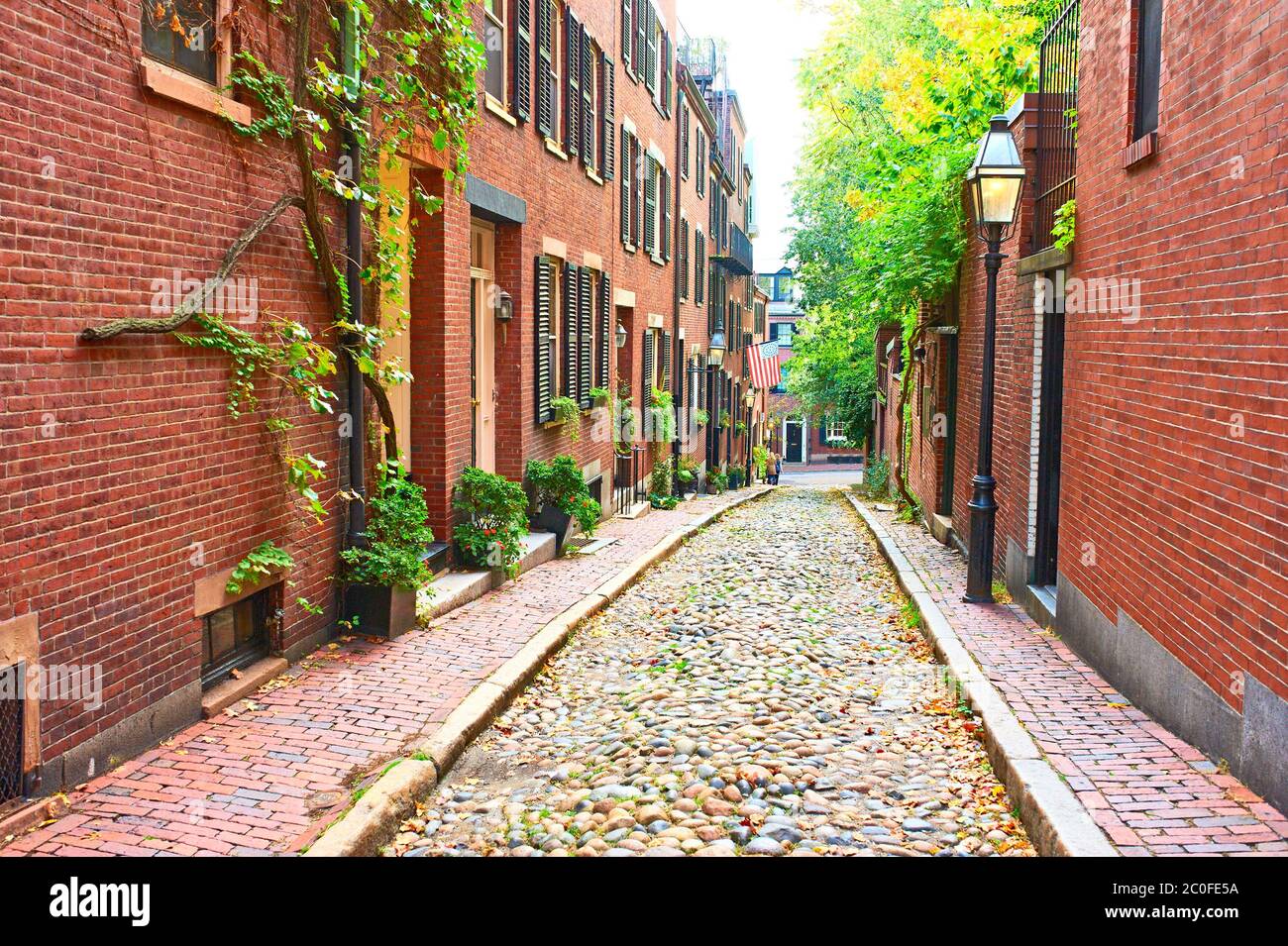 Acorn street beacon hill neighborhood boston hi-res stock photography ...