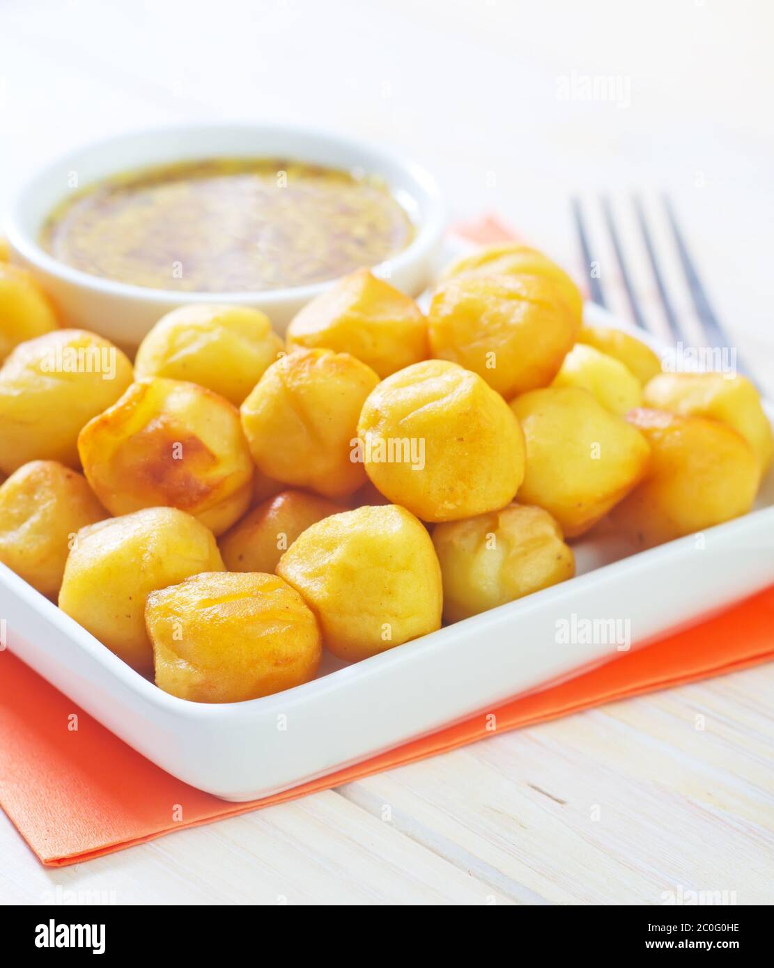 Parisian potatoes hi-res stock photography and images - Alamy