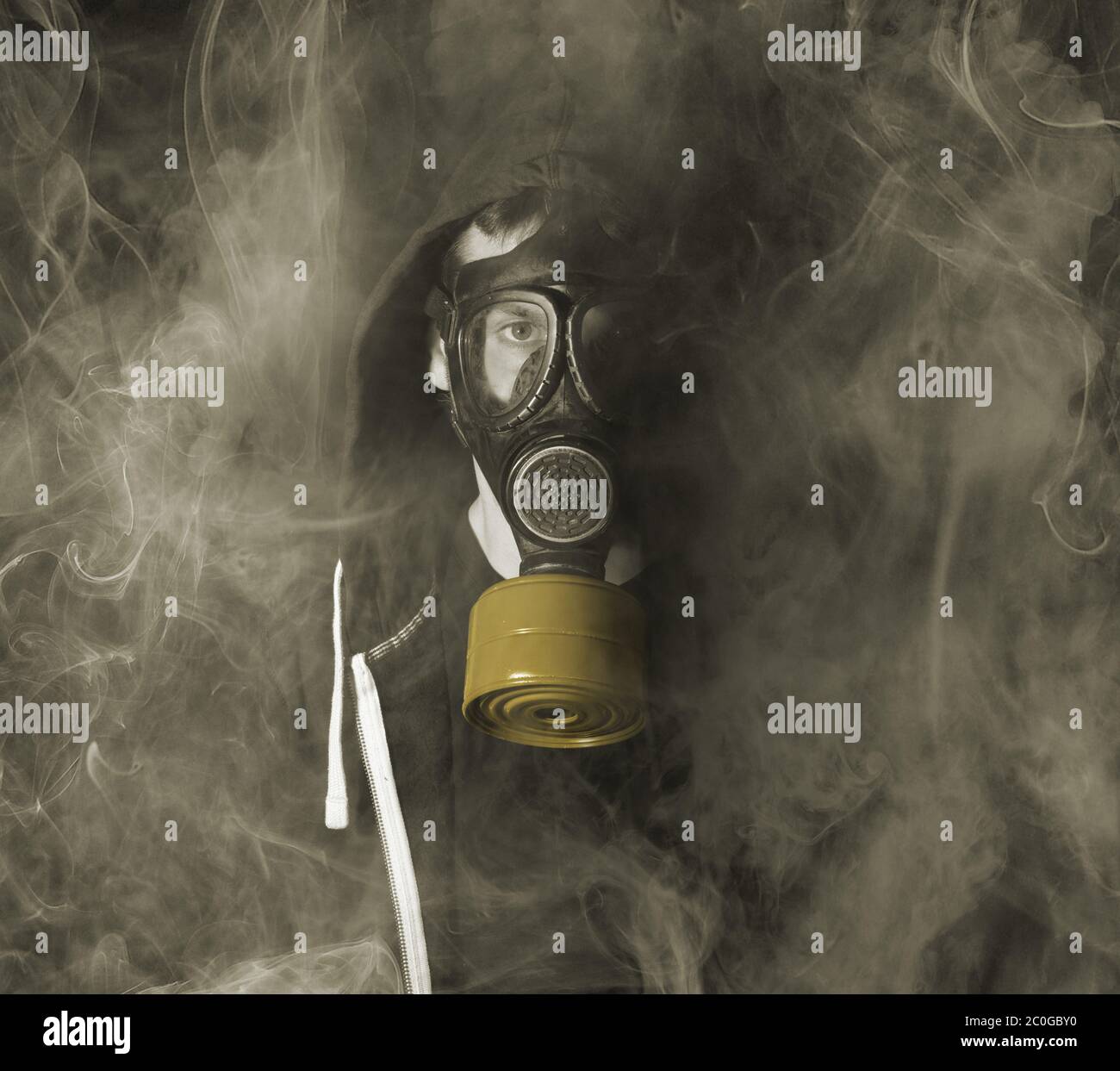 Black and yellow gas mask hi-res stock photography and images - Alamy
