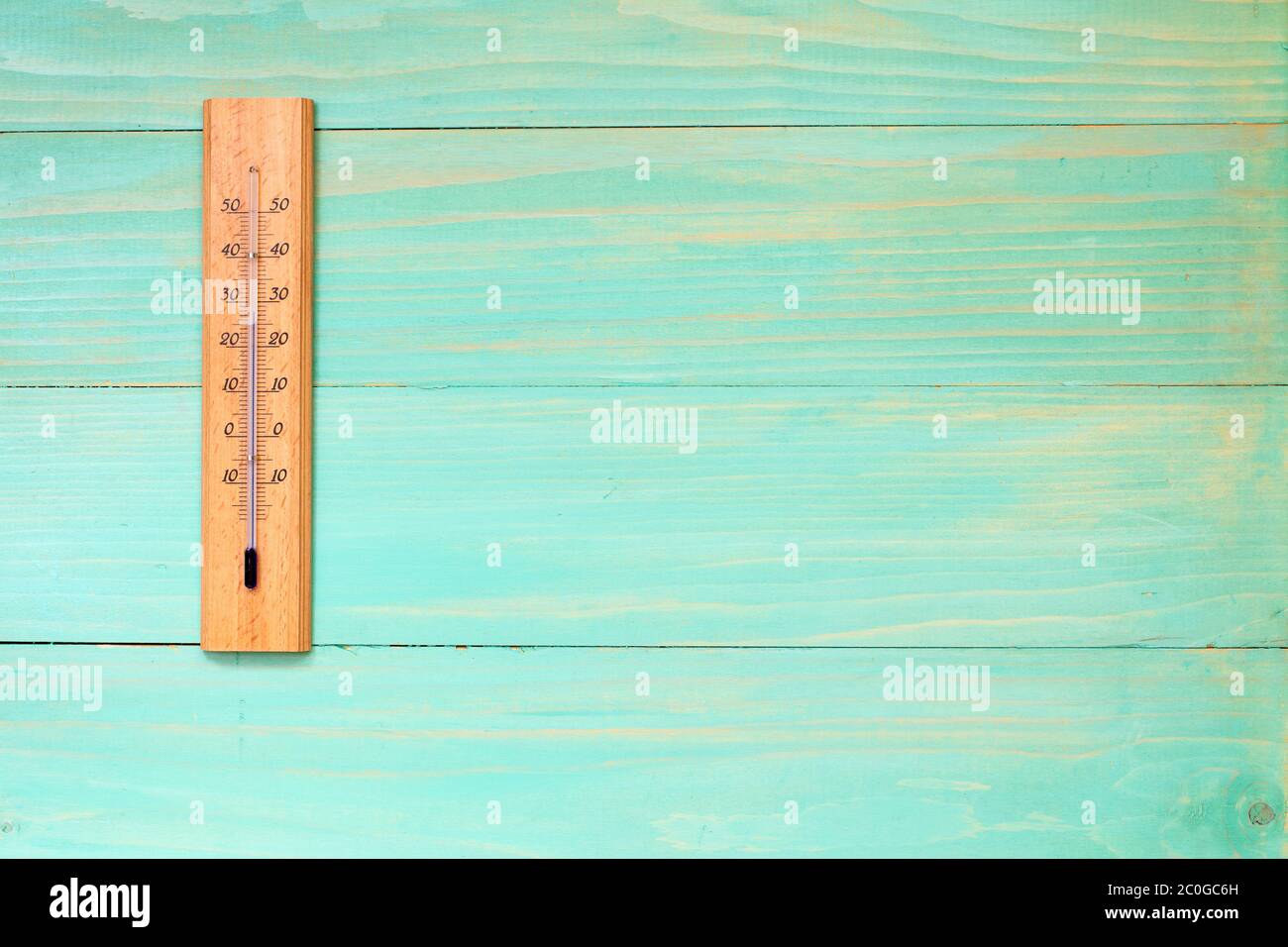 Thermometer showing high temperature Stock Photo - Alamy