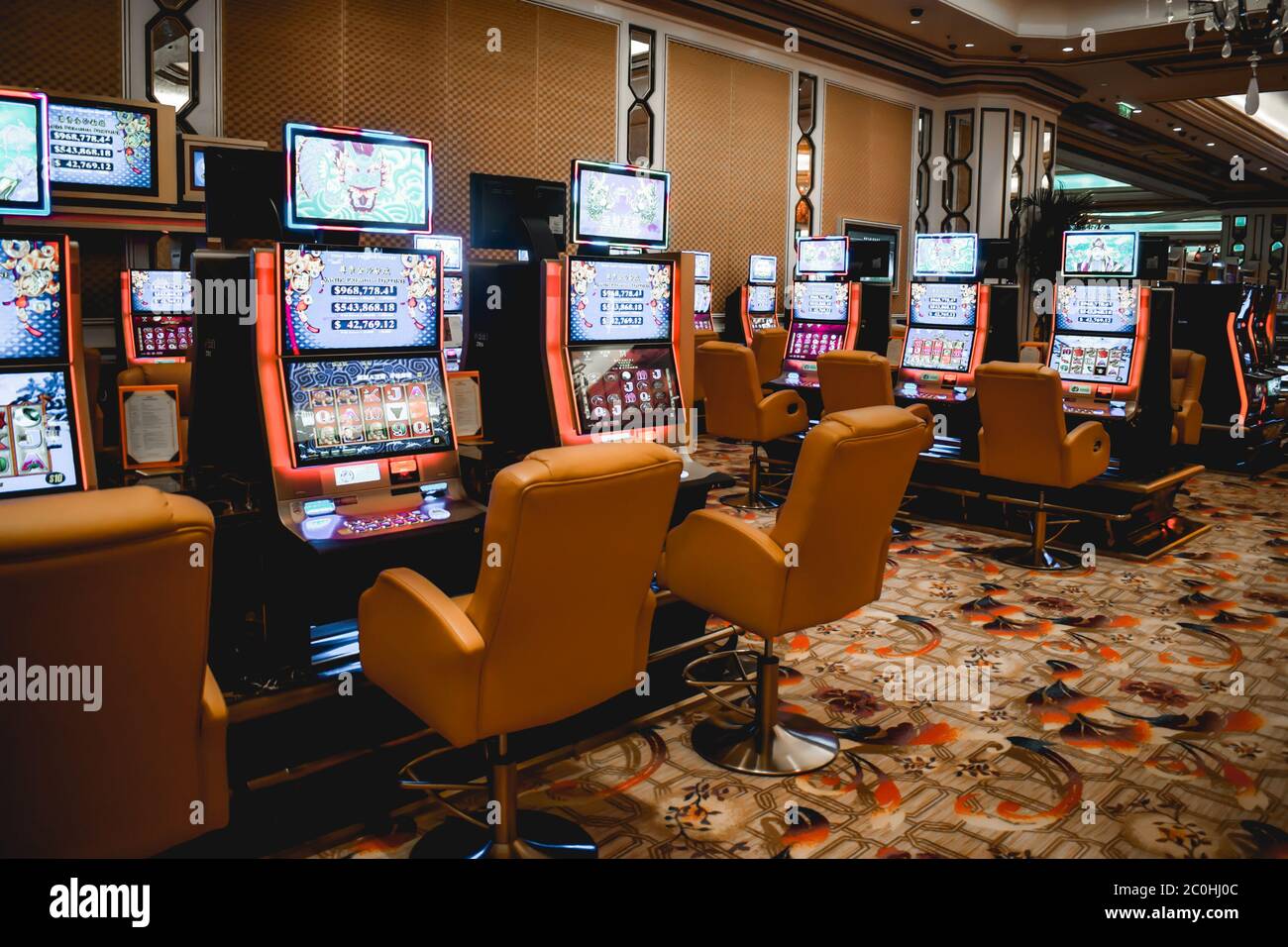 Video gaming party hi-res stock photography and images - Alamy