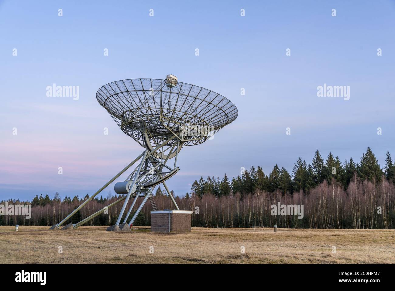 Blue alien antenna hi-res stock photography and images - Alamy