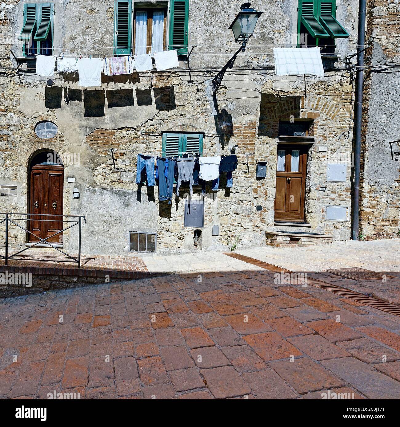 Italian clothes drying hi-res stock photography and images - Alamy