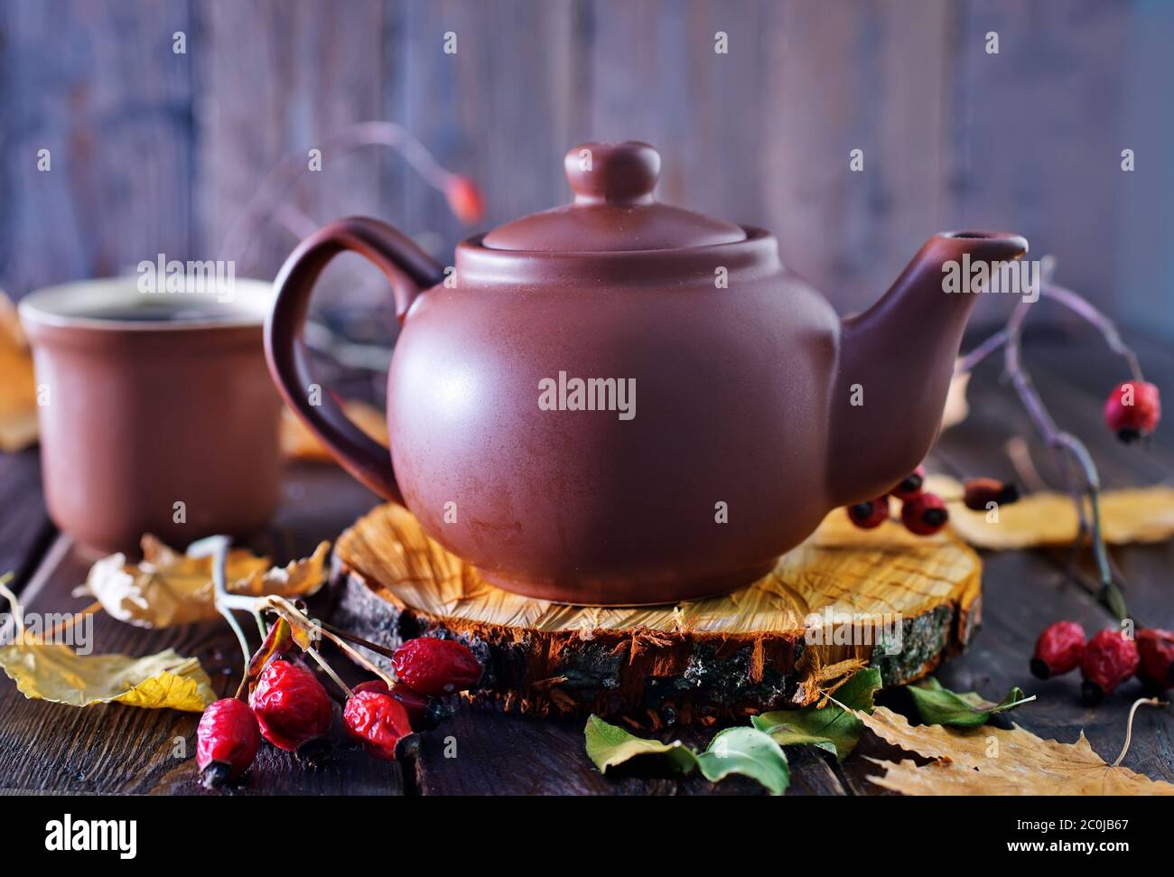 fresh tea in teapot Stock Photo - Alamy
