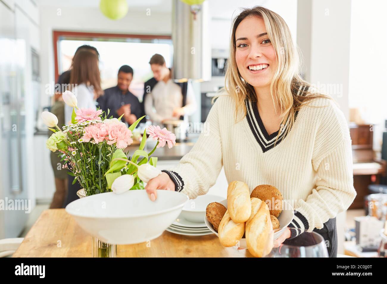 Man laying table hi-res stock photography and images - Alamy
