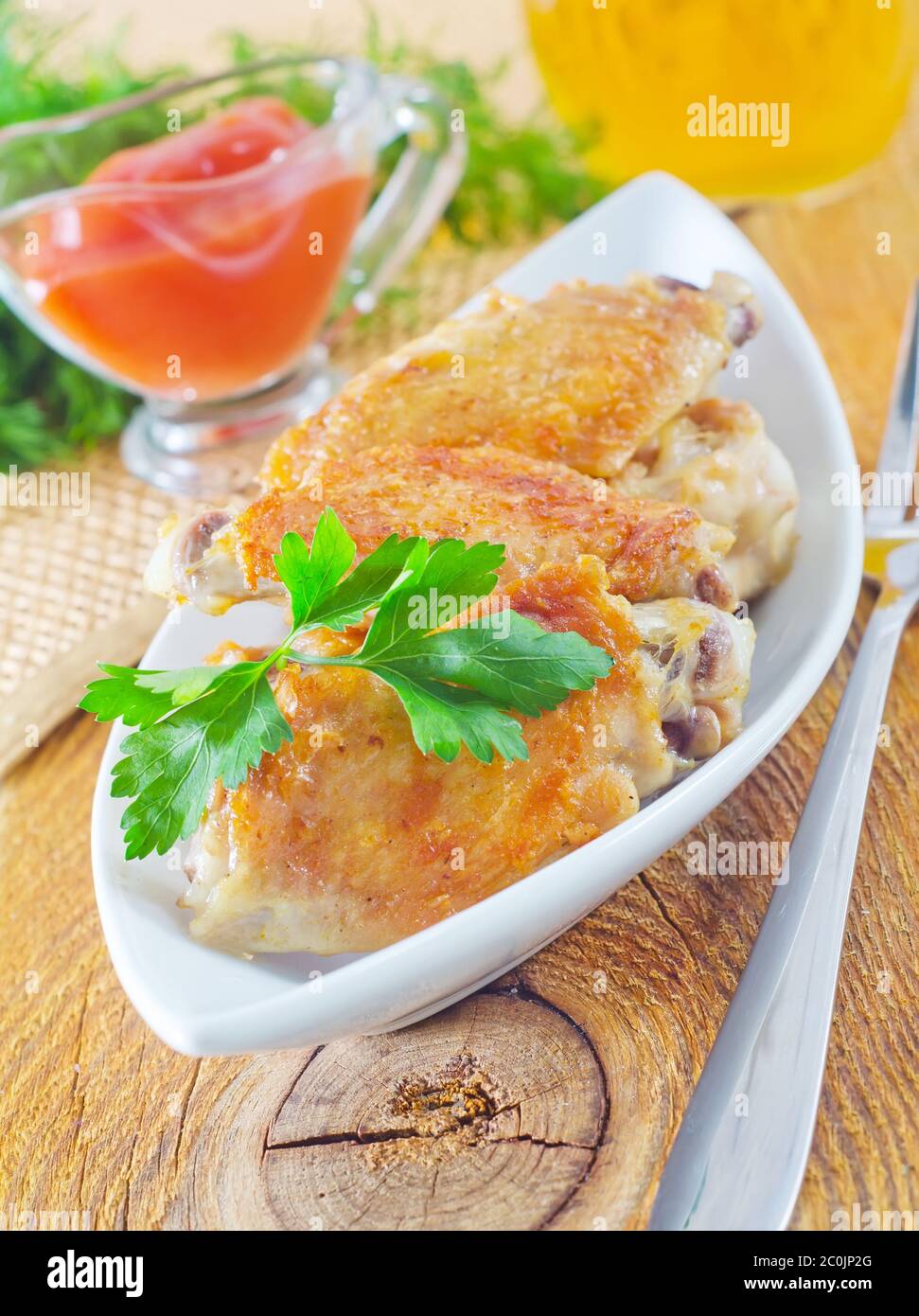 Messy chicken wings hi-res stock photography and images - Alamy