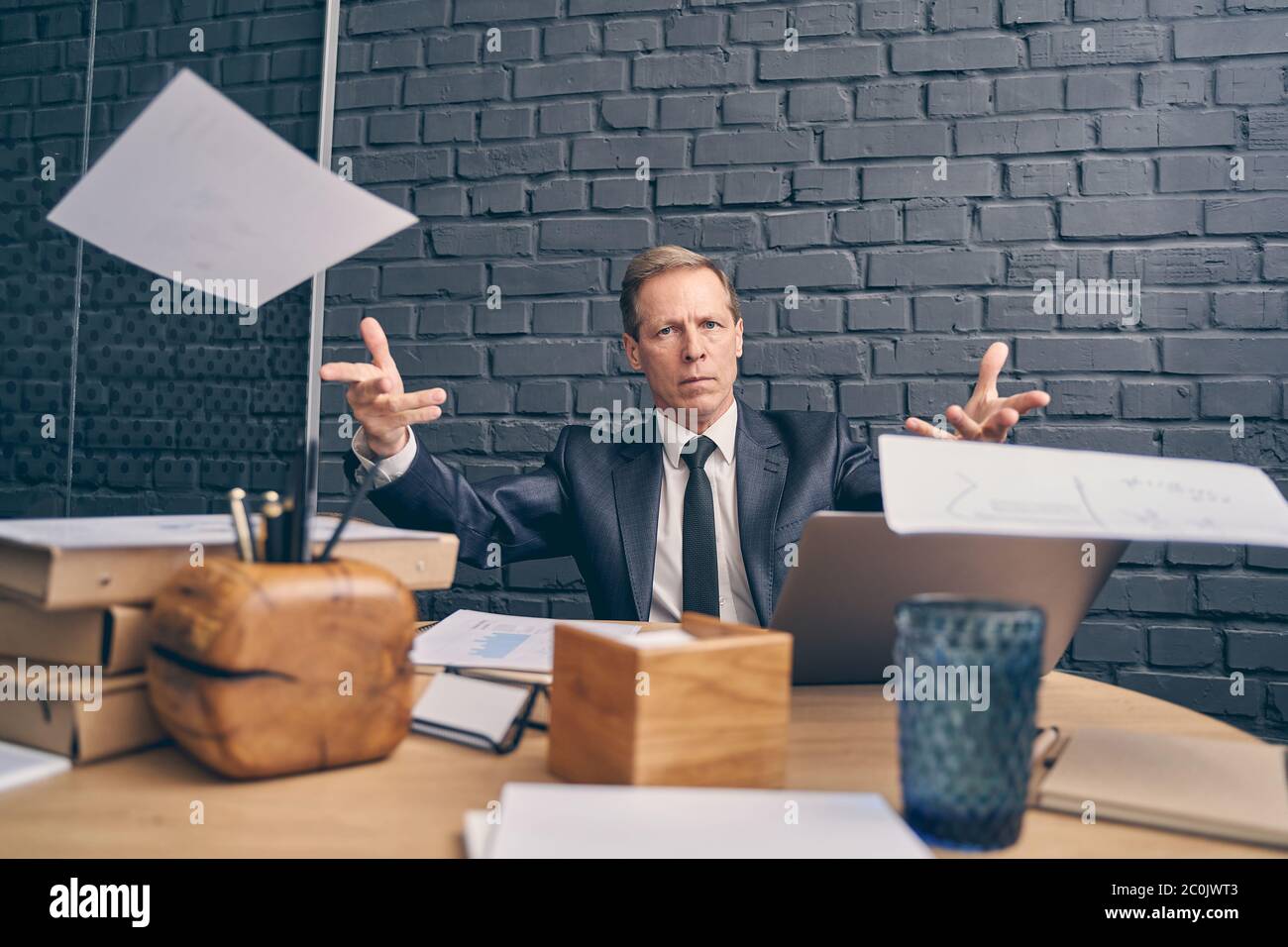 Throwing documents hi-res stock photography and images - Alamy