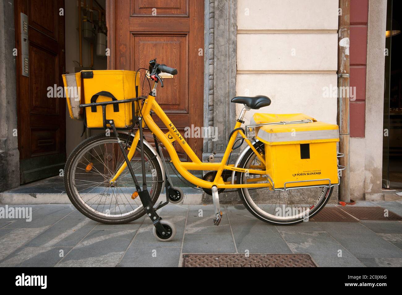 Europe mail posta hi-res stock photography and images - Alamy