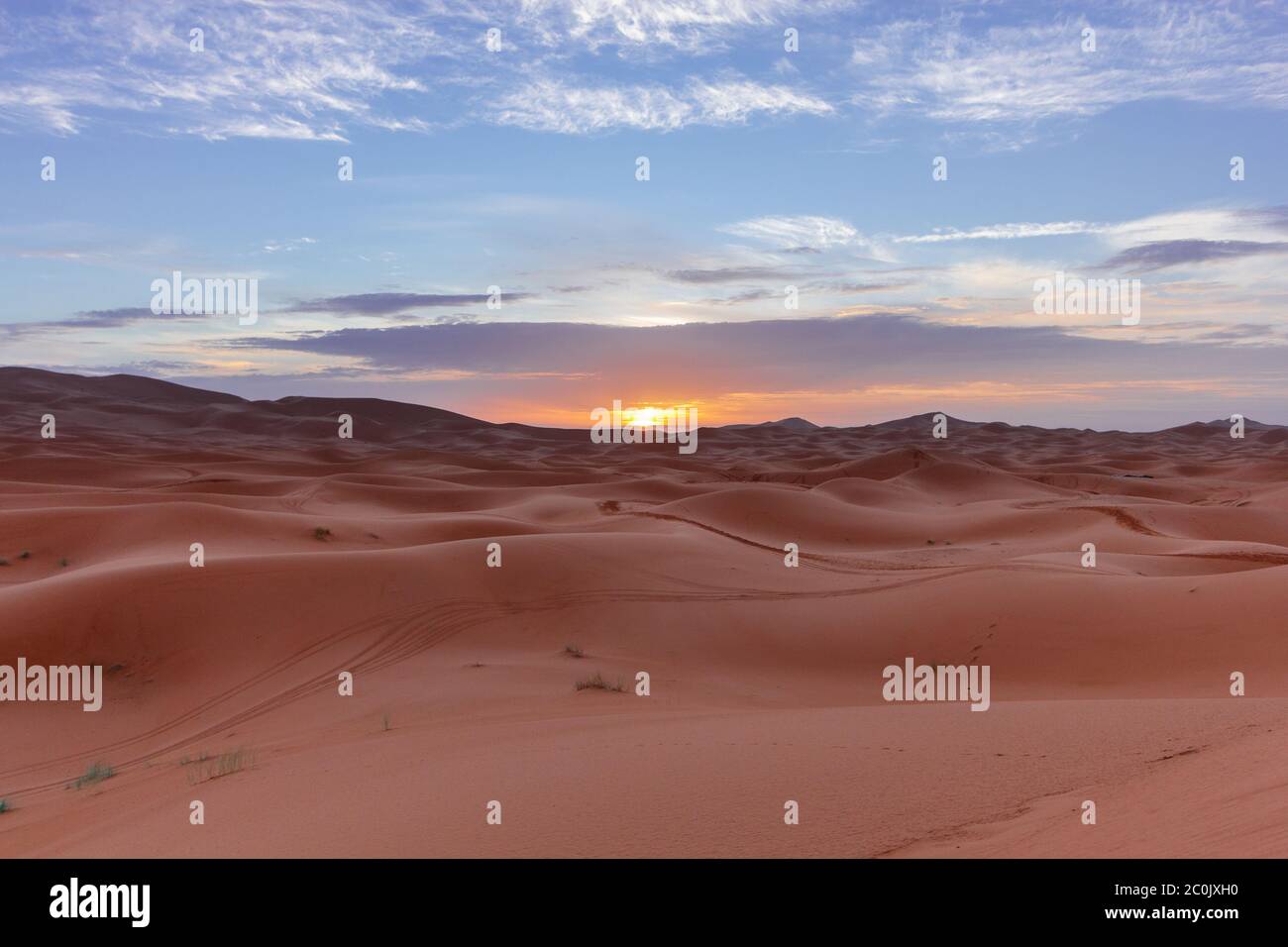 Beautiful scenery sahara desert in hi-res stock photography and images ...