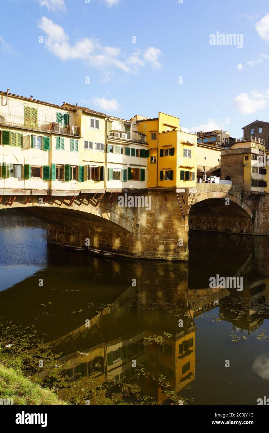 Ponte Vecchio, segmental arch bridge over the Arno river Stock Photo ...