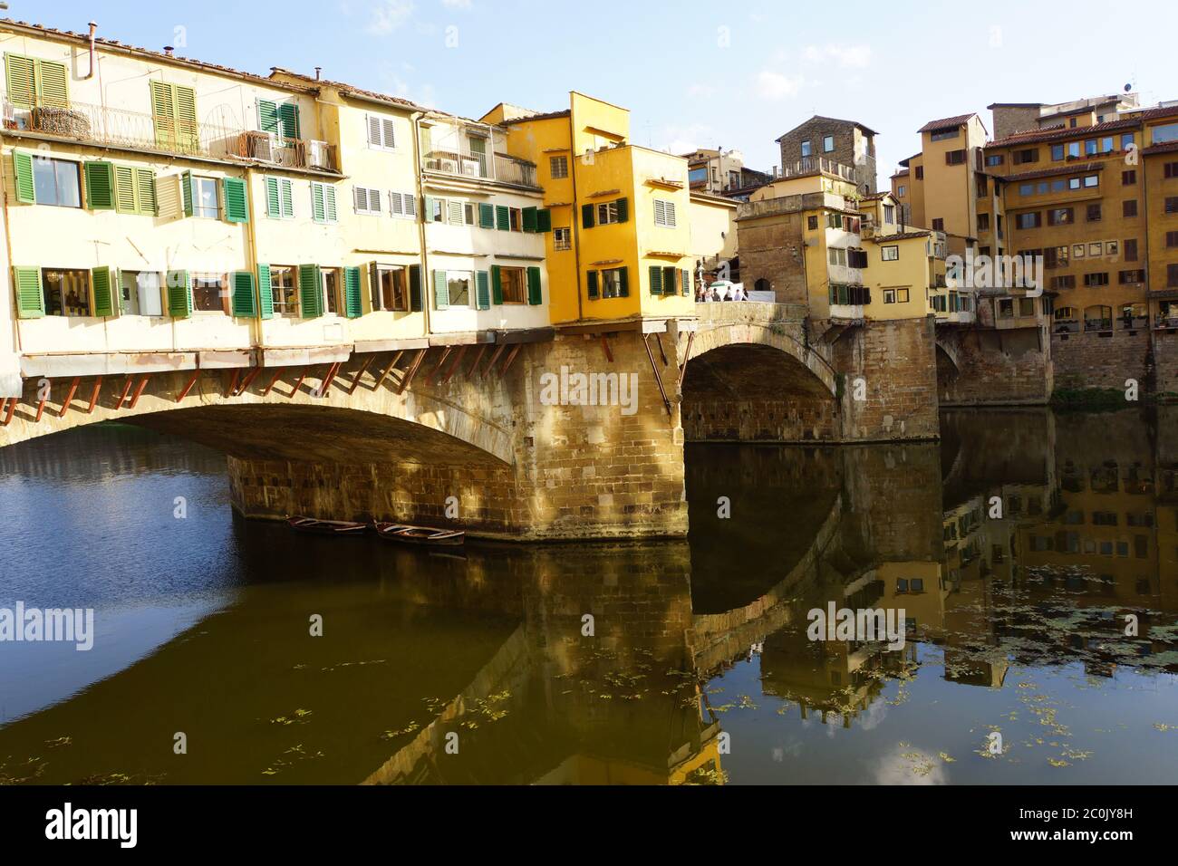 Ponte Vecchio, segmental arch bridge over the Arno river Stock Photo ...