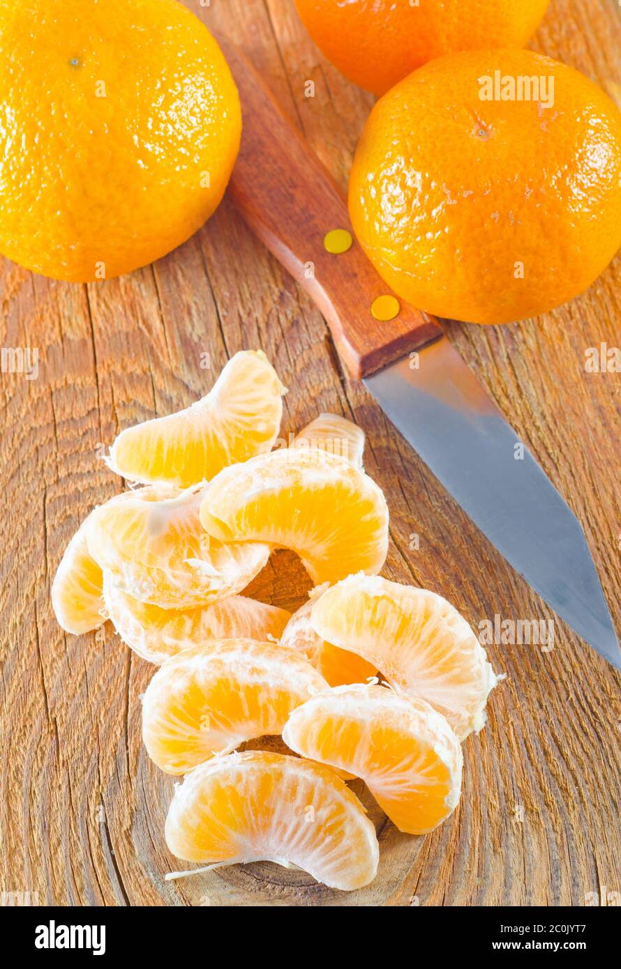 Tangerines bush hi-res stock photography and images - Alamy